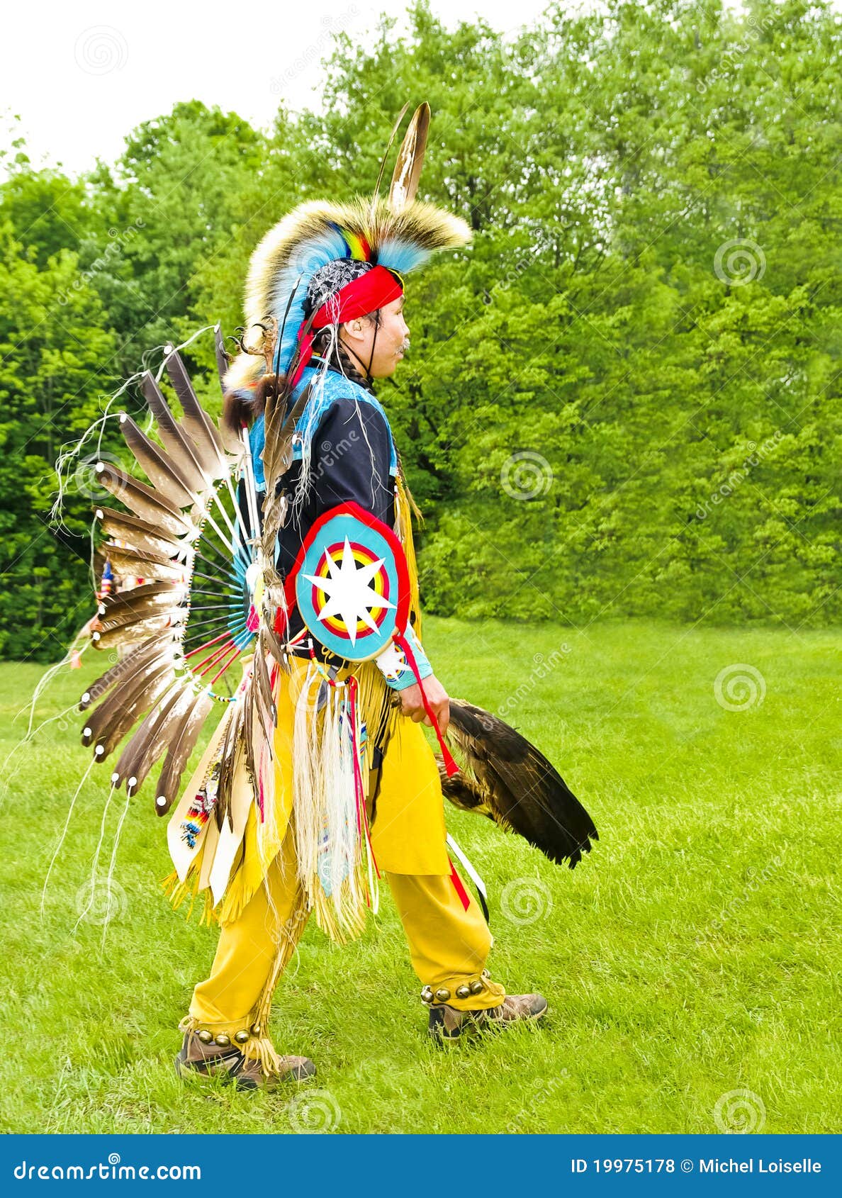 Guerrier indien photo stock éditorial. Image du costume - 19975178