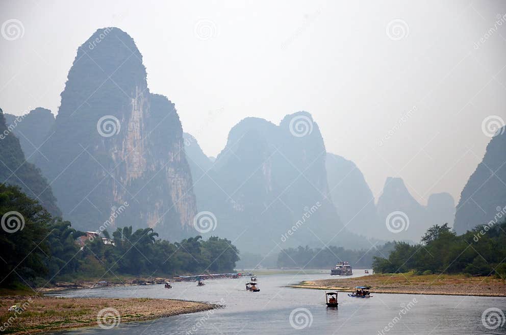 Gui Lin editorial image. Image of china, river, travel - 31853745