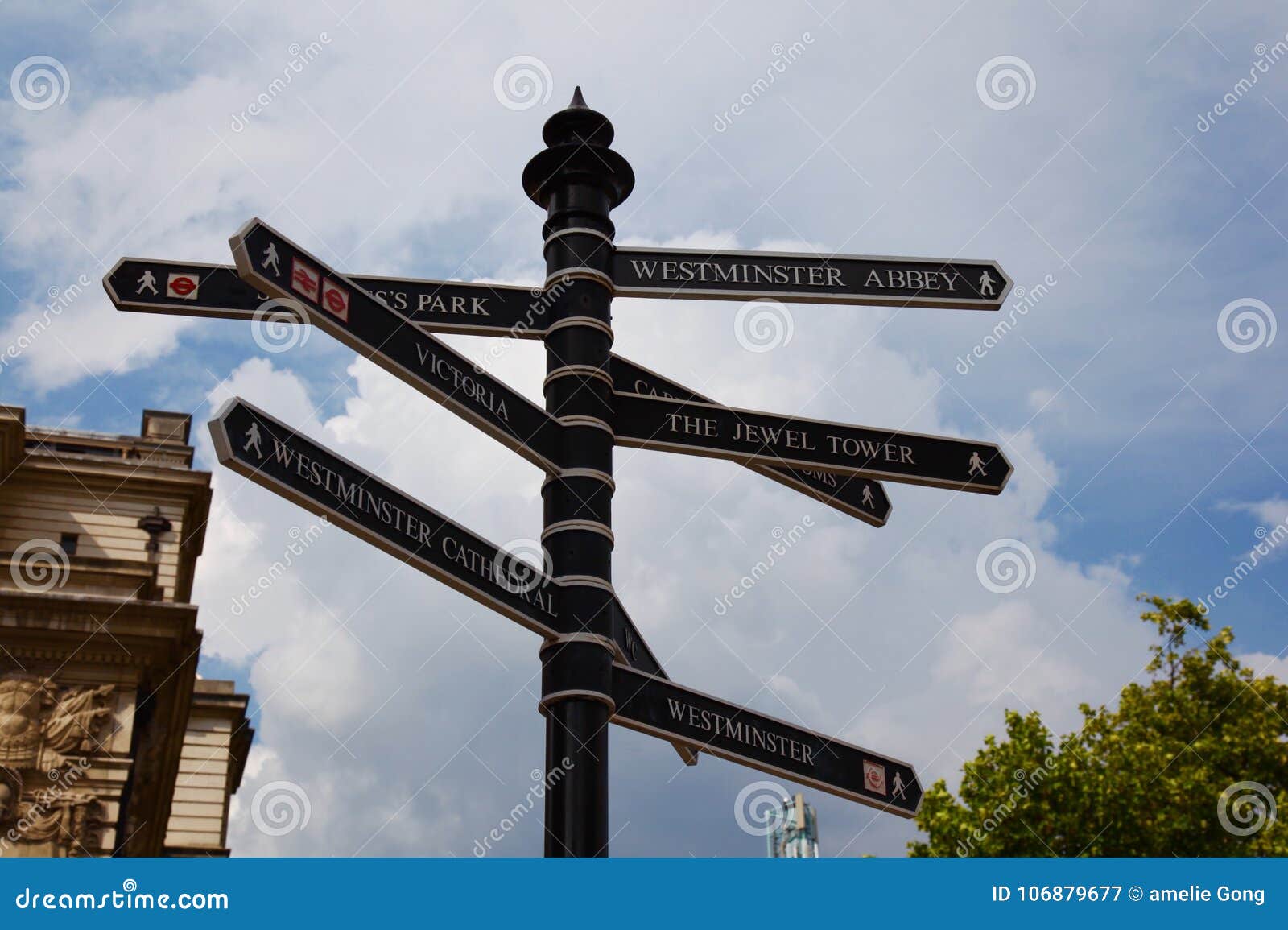A Guide Board in the Center of London Editorial Photography - Image of ...