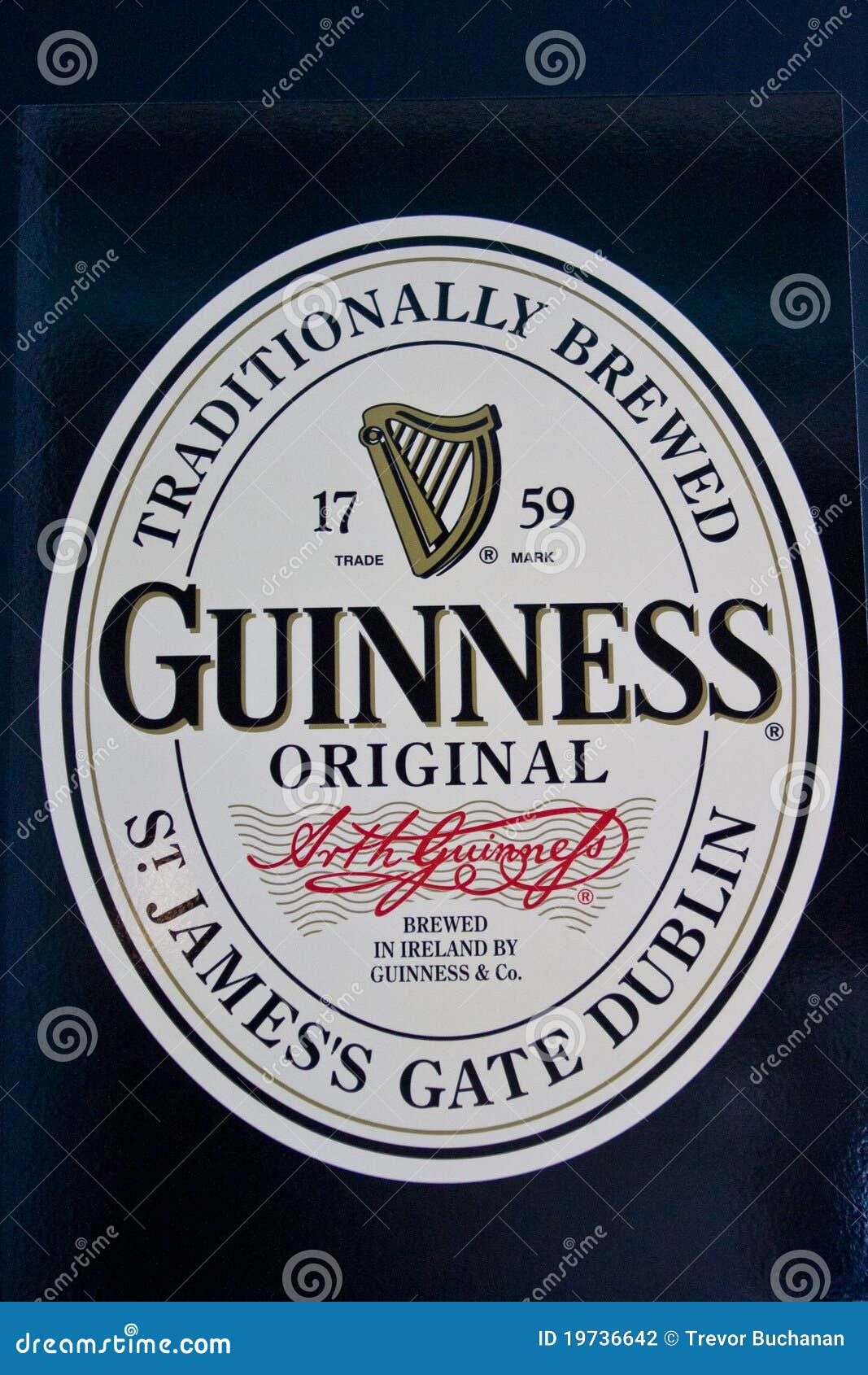 Guinness logo editorial photography. Image of dublin - 19736642