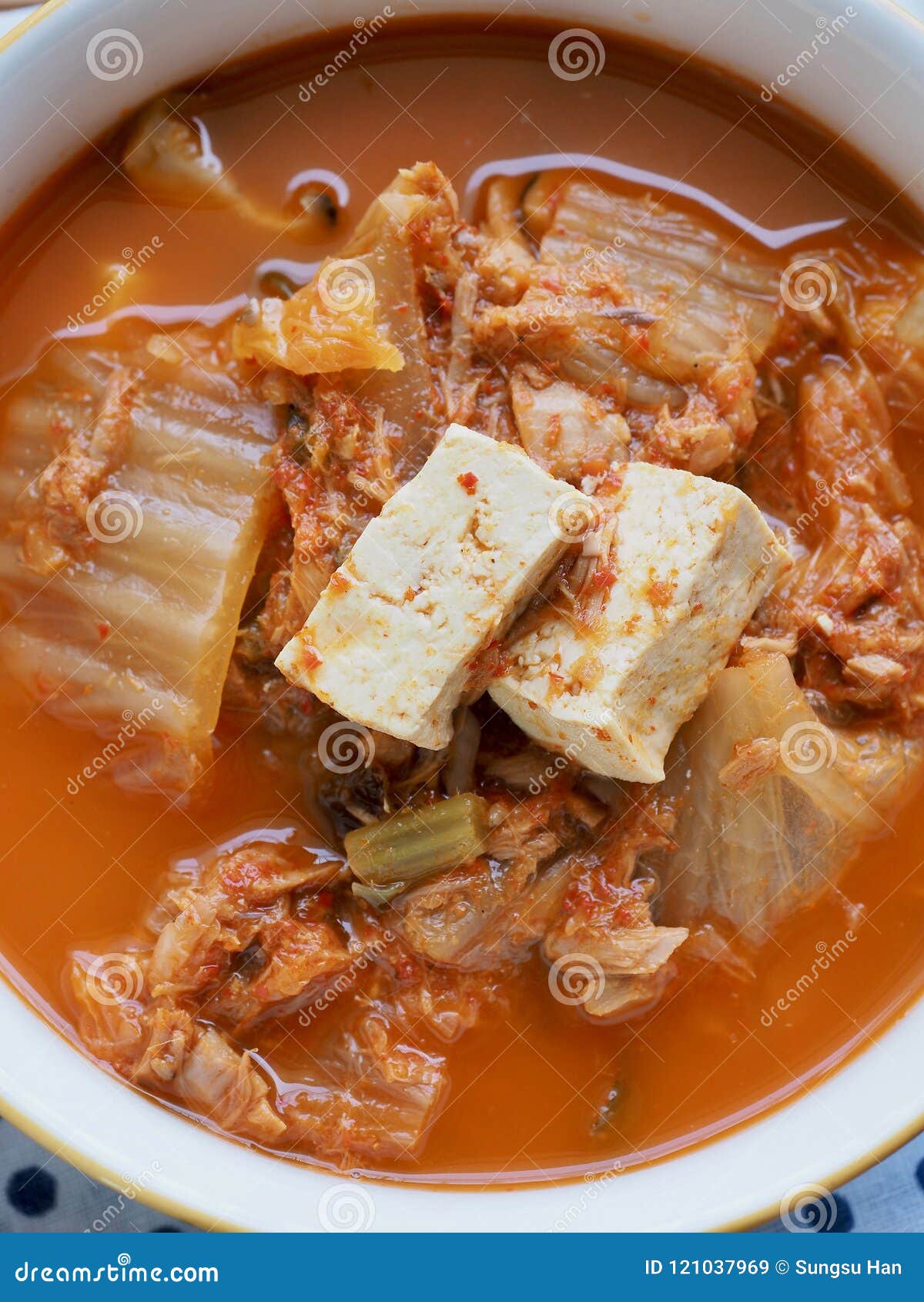 Guisado Coreano De Kimchi De La Comida, Kimchi-jjigae Imagen de archivo ...
