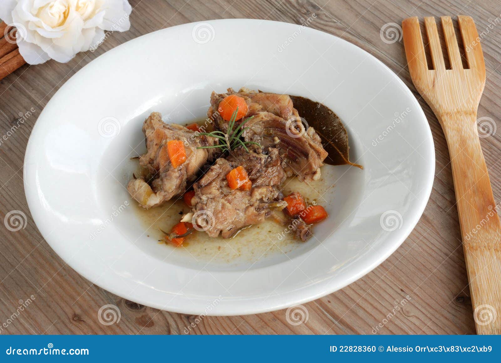 Guisado De La Carne Del Conejo Foto de archivo - Imagen de placa ...