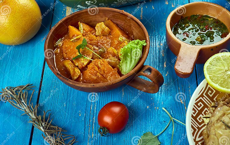 Guisado de Maghreb Mahfe imagem de stock. Imagem de mauritânia - 106214197