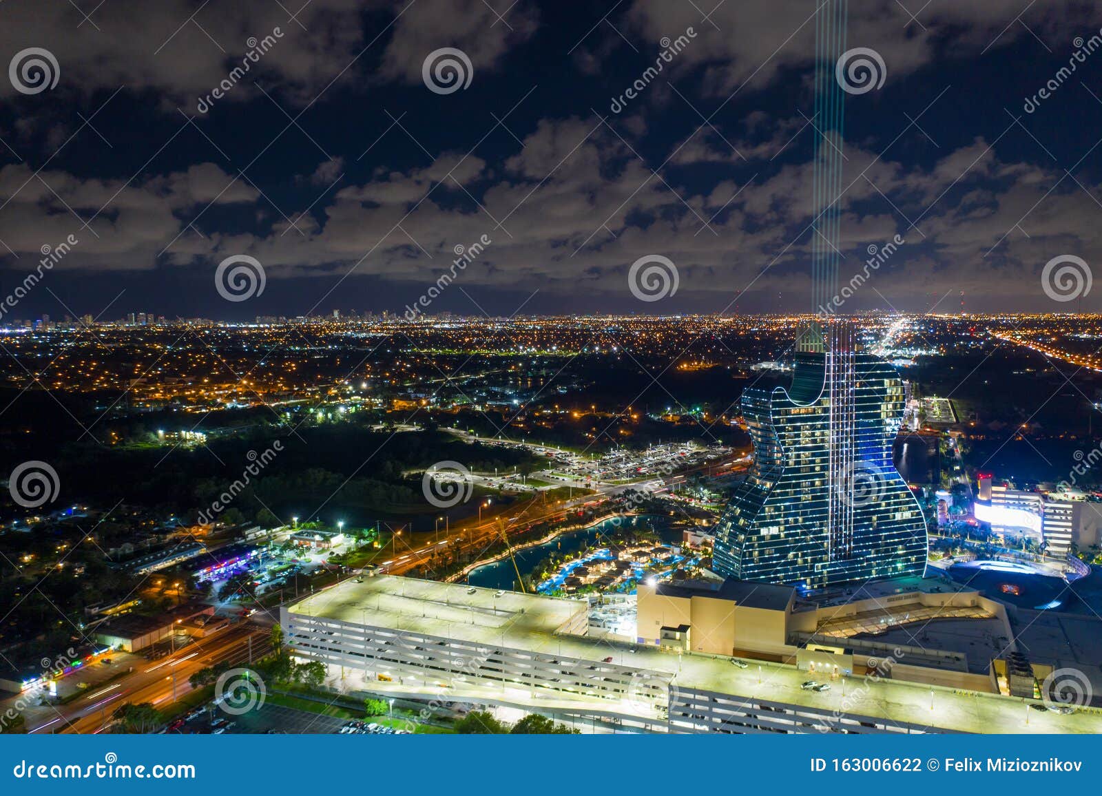 V-shaped Building Of The Wuhan Xinhai Revolution Museum Editorial Photo ...