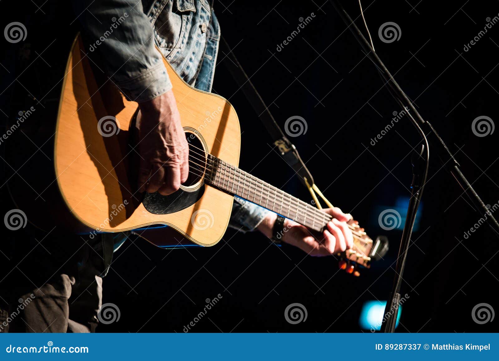 Guitar stock image. Image of singer, songwriter, audience - 89287337