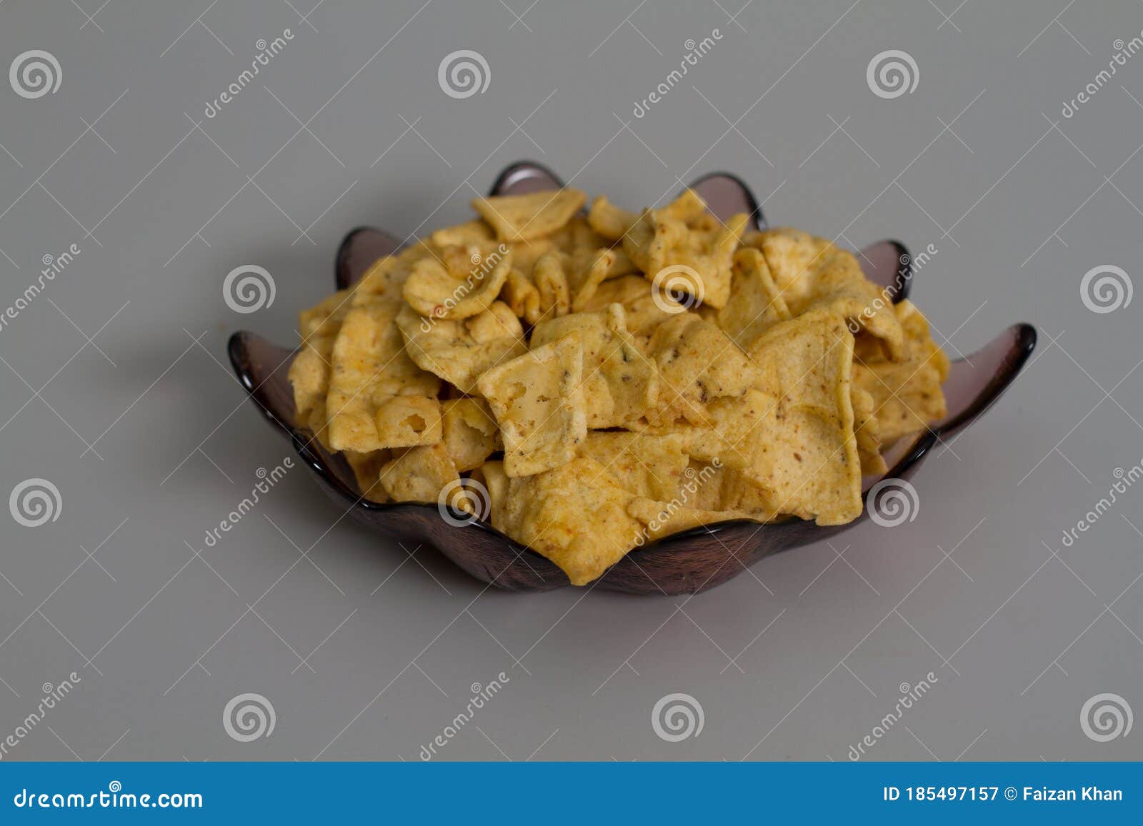Gujarati Snack Besan Papadi Stock Image - Image of farsan, namkeen ...