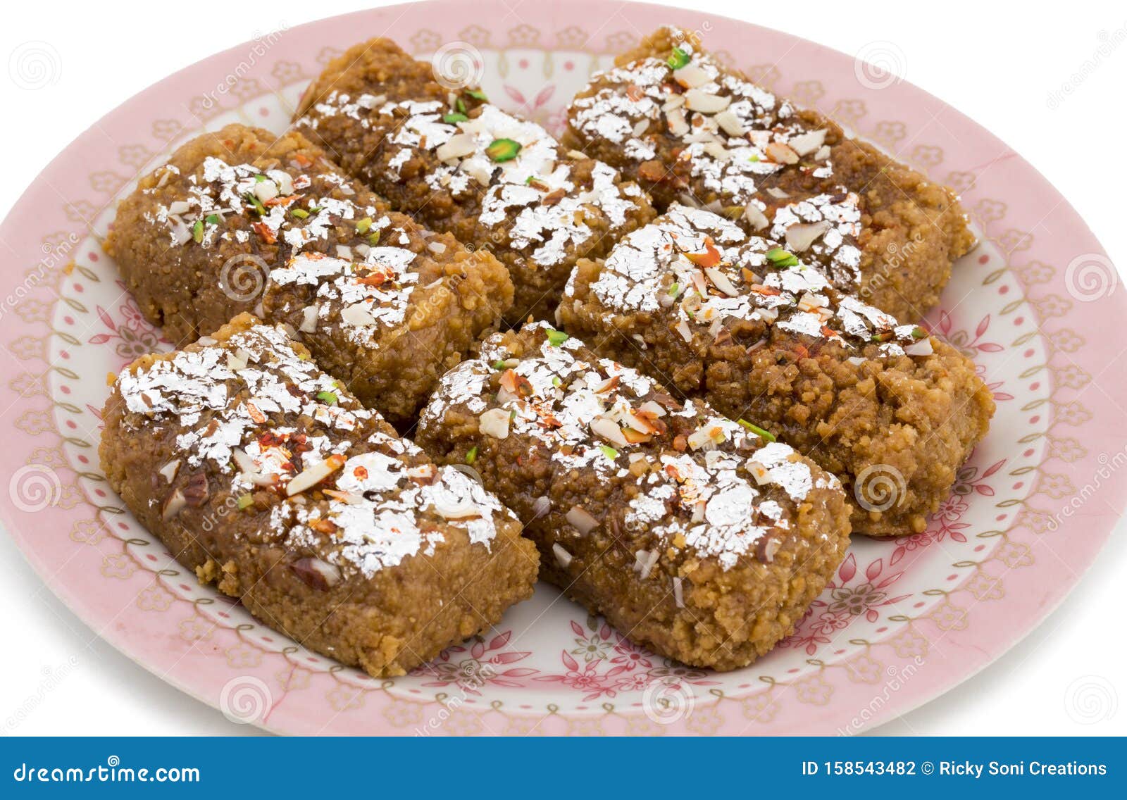 Gulab Halwa, Comida Dulce India, De Fondo Blanco Foto de archivo ...