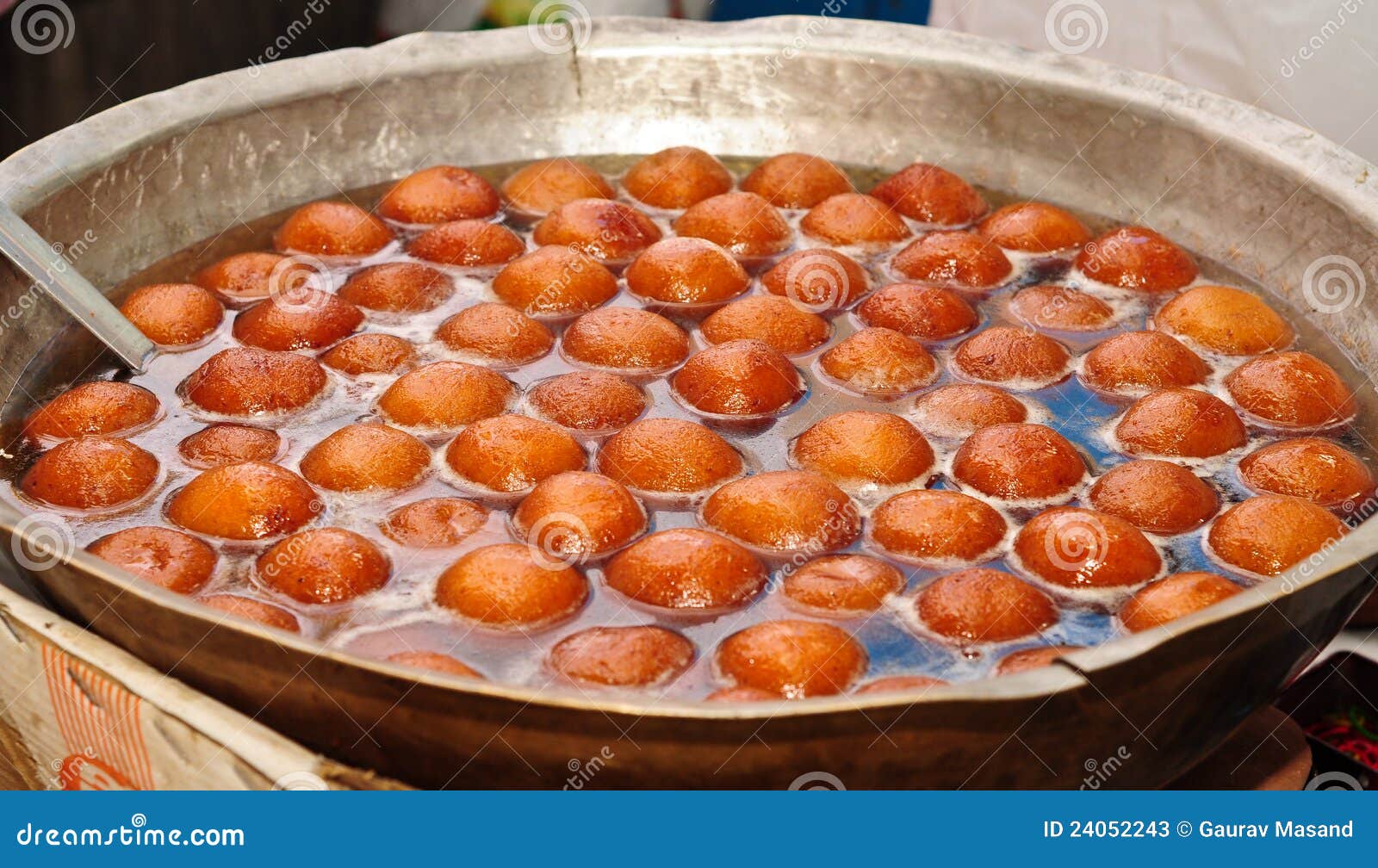 Samosas And Gulab Jamun