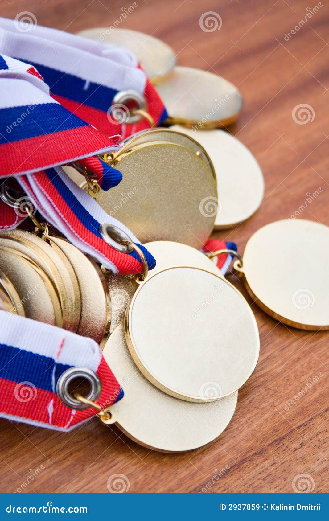 Guldmedaljer fotografering för bildbyråer. Bild av olympisk - 2937859