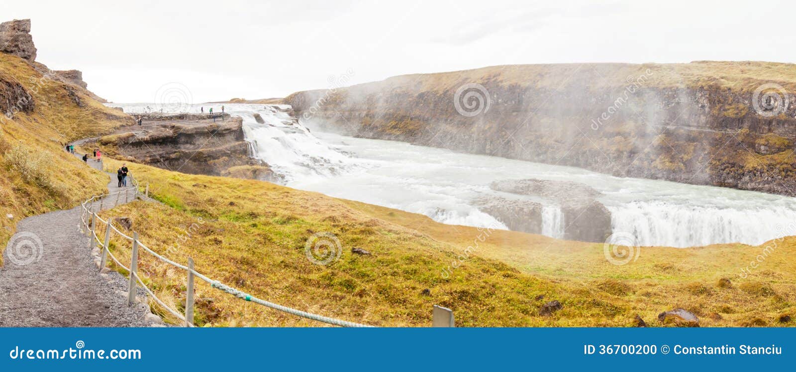 Gullfoss-Wasserfall Auf Hvita-Fluss- Island Stockfoto - Bild von wolke ...