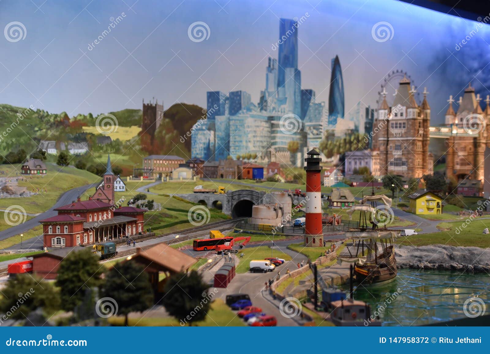 Gulliver`s Gate in Manhattan, New York Editorial Photography - Image of ...