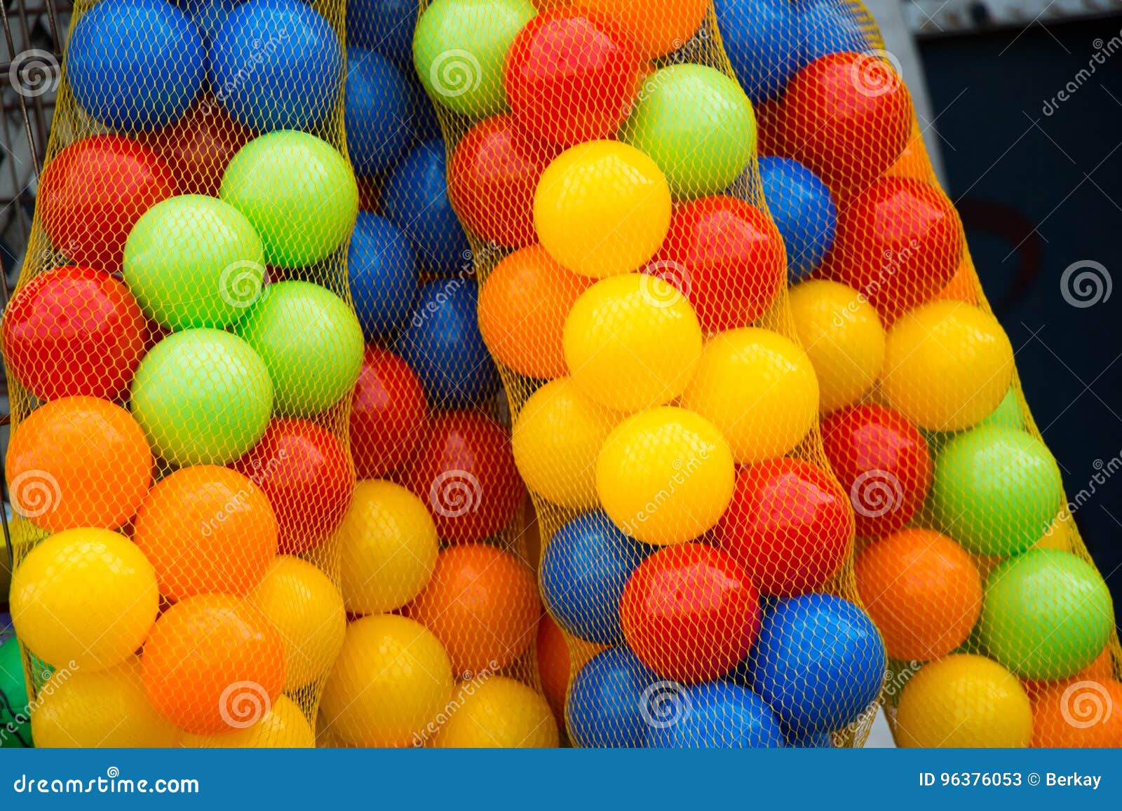 Gummiball Der Verschiedenen Farbe Stockbild - Bild von druck, kugel ...