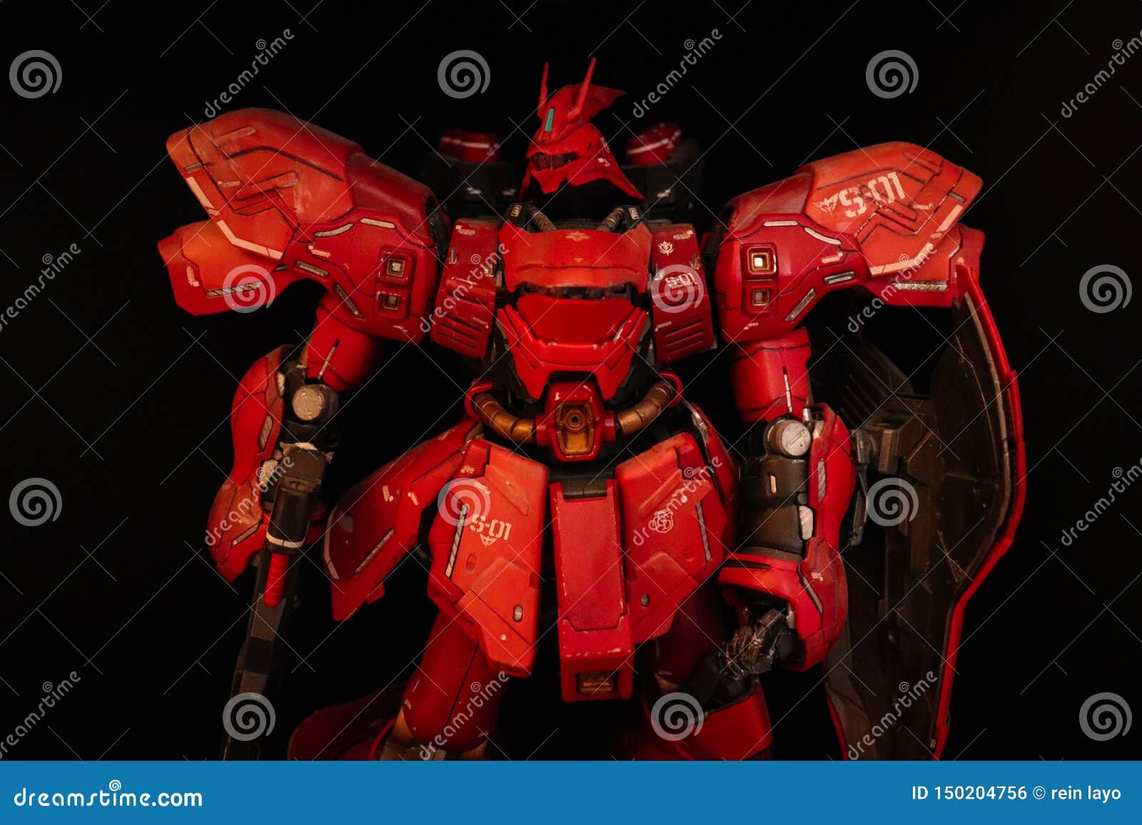 Gundam Sazabi model editorial photo. Image of model - 150204756