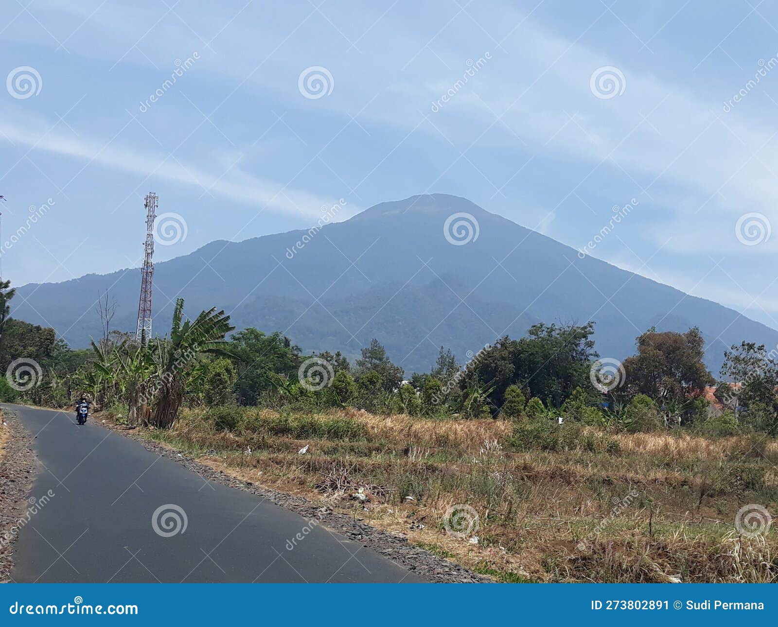 Gunung Ciremai Kuningan stock image. Image of plain - 273802891