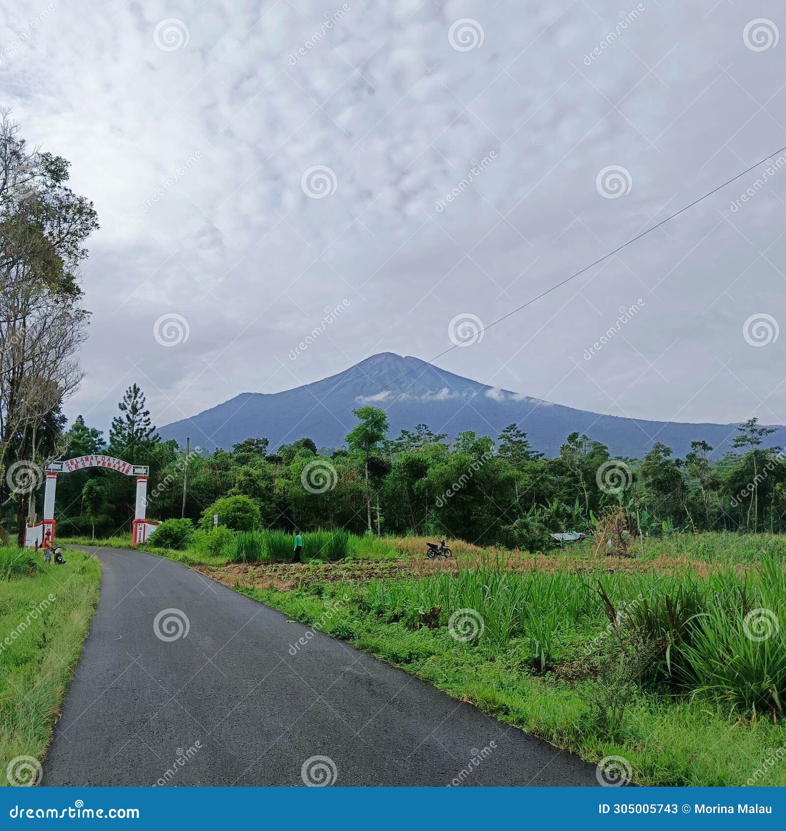 Gunung Slamet Central Java Indonesia Editorial Stock Photo - Image of ... Gunung Slamet Central Java Indonesia Editorial Stock Photo - Image of ...