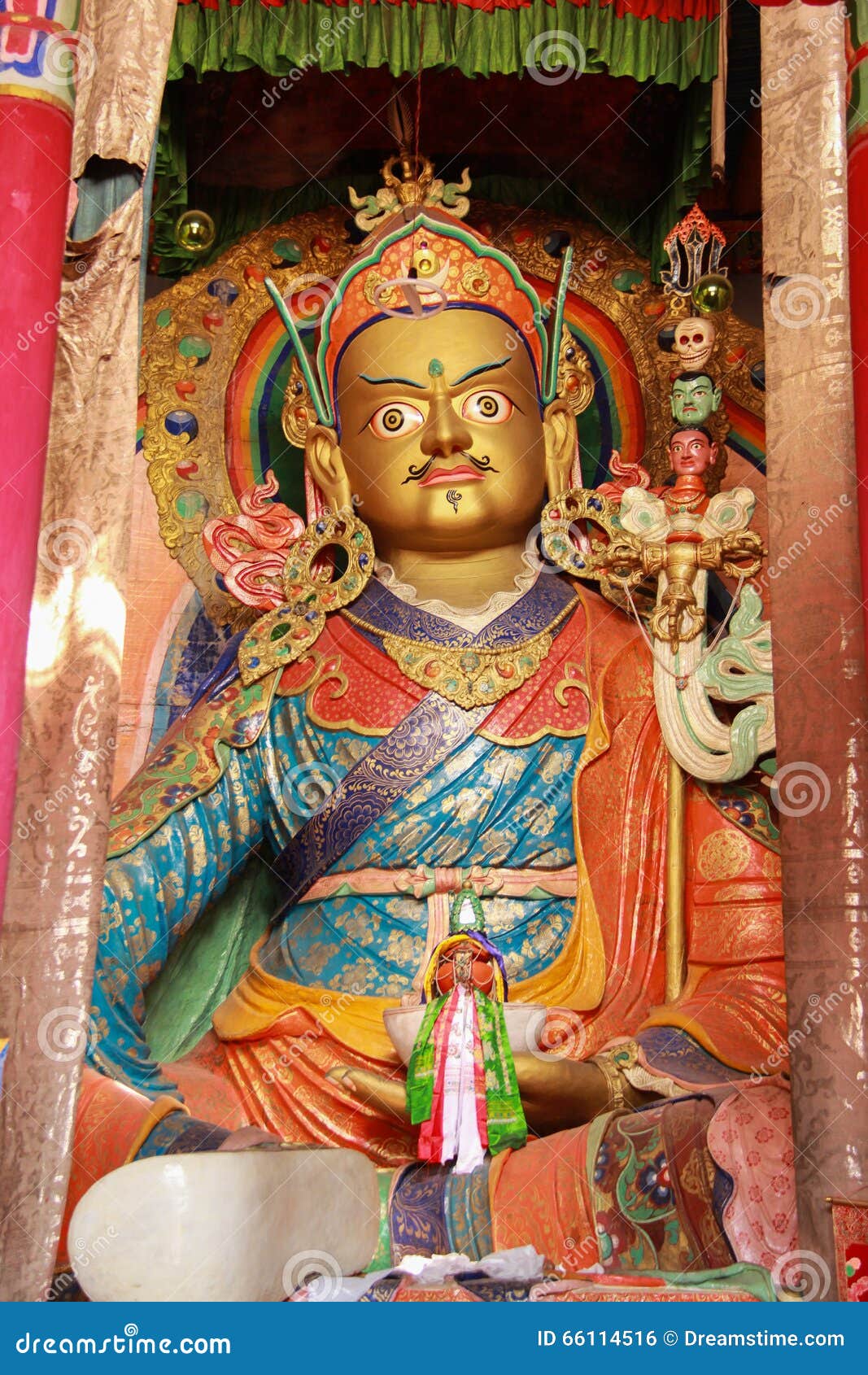 Guru Rinpoche foto de archivo. Imagen de buda, también - 66114516