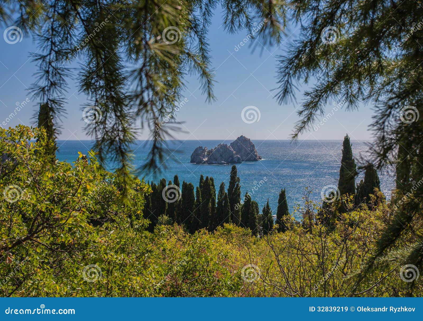 Gurzuf stock image. Image of scene, rock, holiday, marine - 32839219