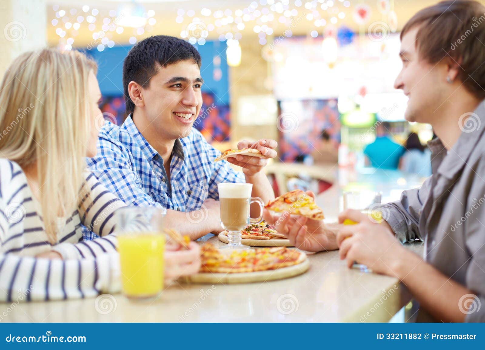 Gute Zeit stockfoto. Bild von gruppe, nahrung, getränk - 33211882