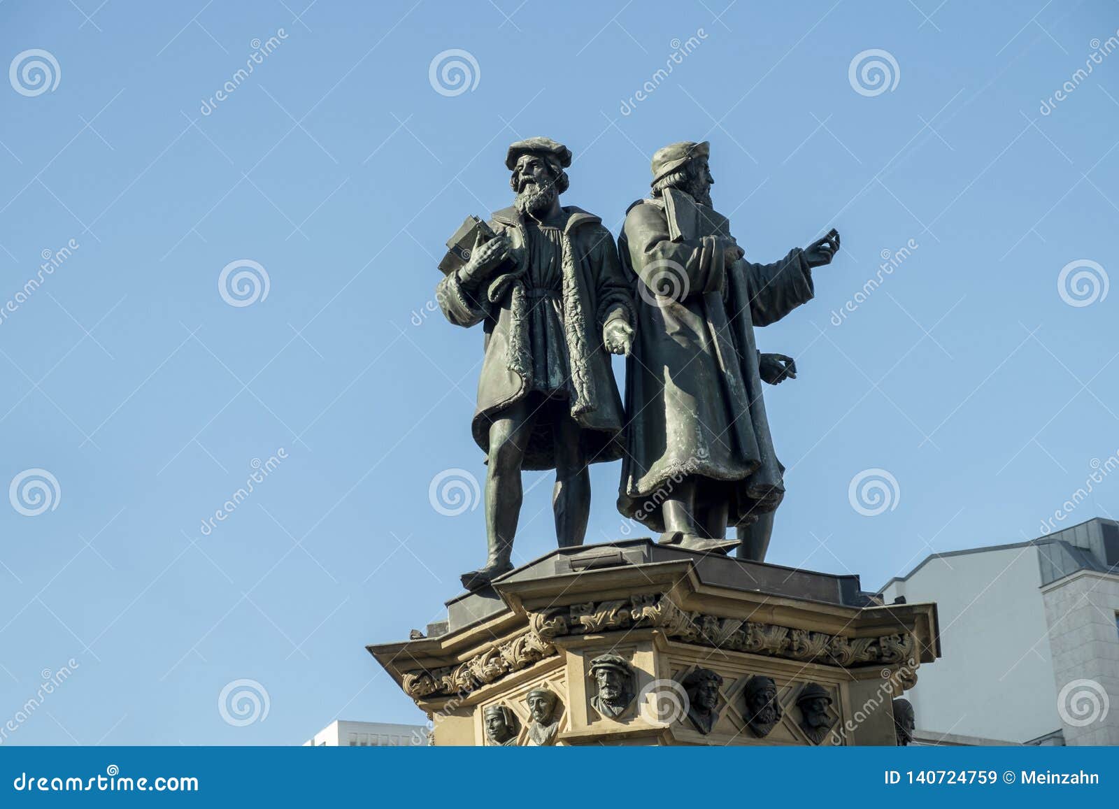 Gutenberg Memorial Sculpture in Frankfurt Editorial Stock Image - Image ...