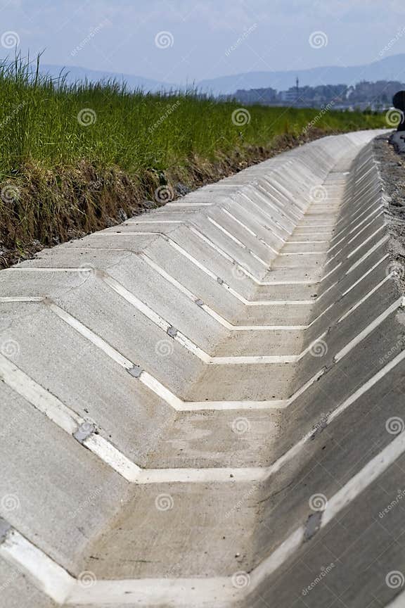 Gutter stock photo. Image of drain, flow, gutter, lines - 31093248
