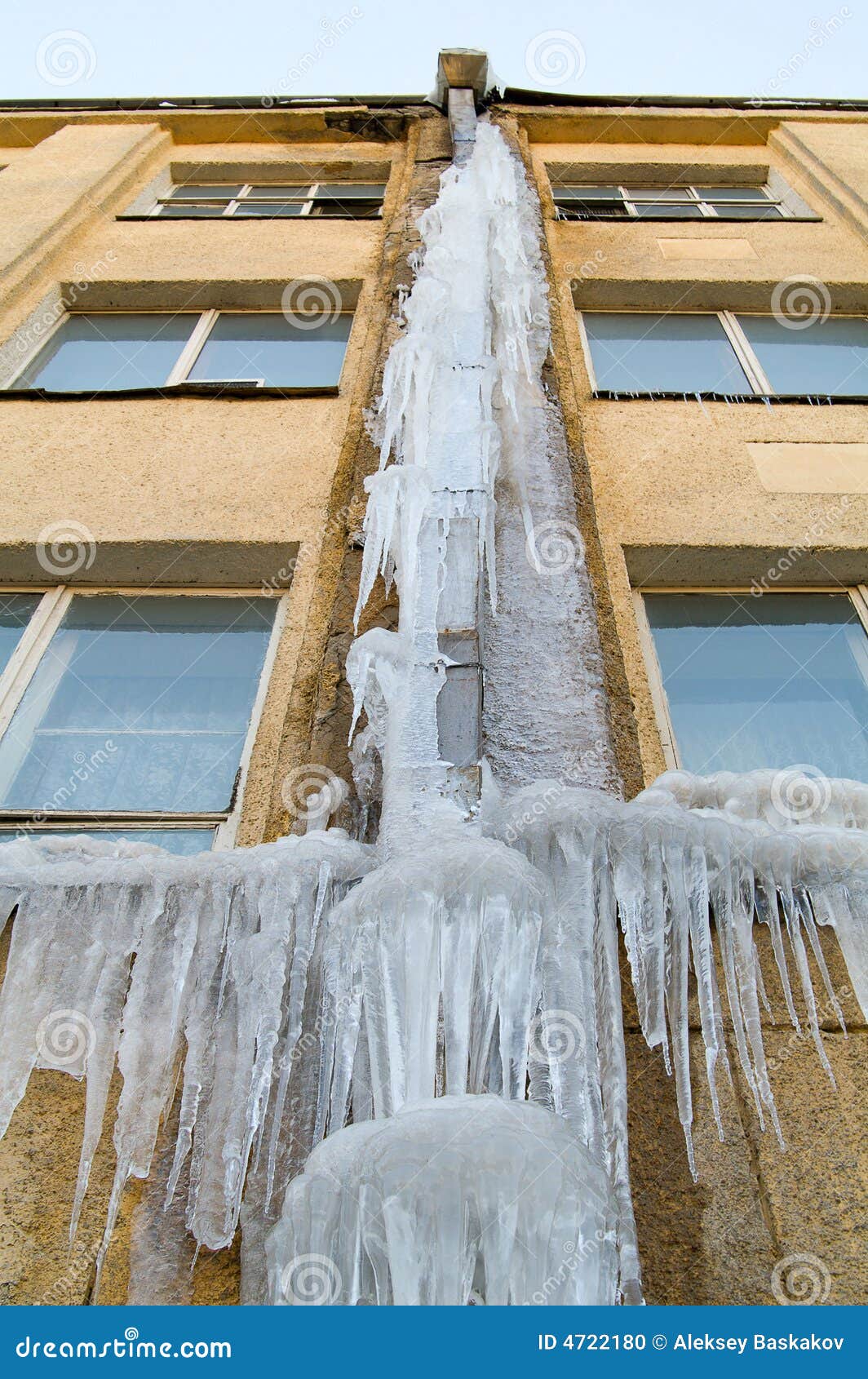 357 Melting Ice Gutter Stock Photos - Free & Royalty-Free Stock Photos ...