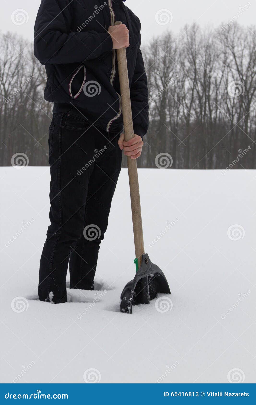 A guy with a shovel stock image. Image of tailings, clean - 65416813