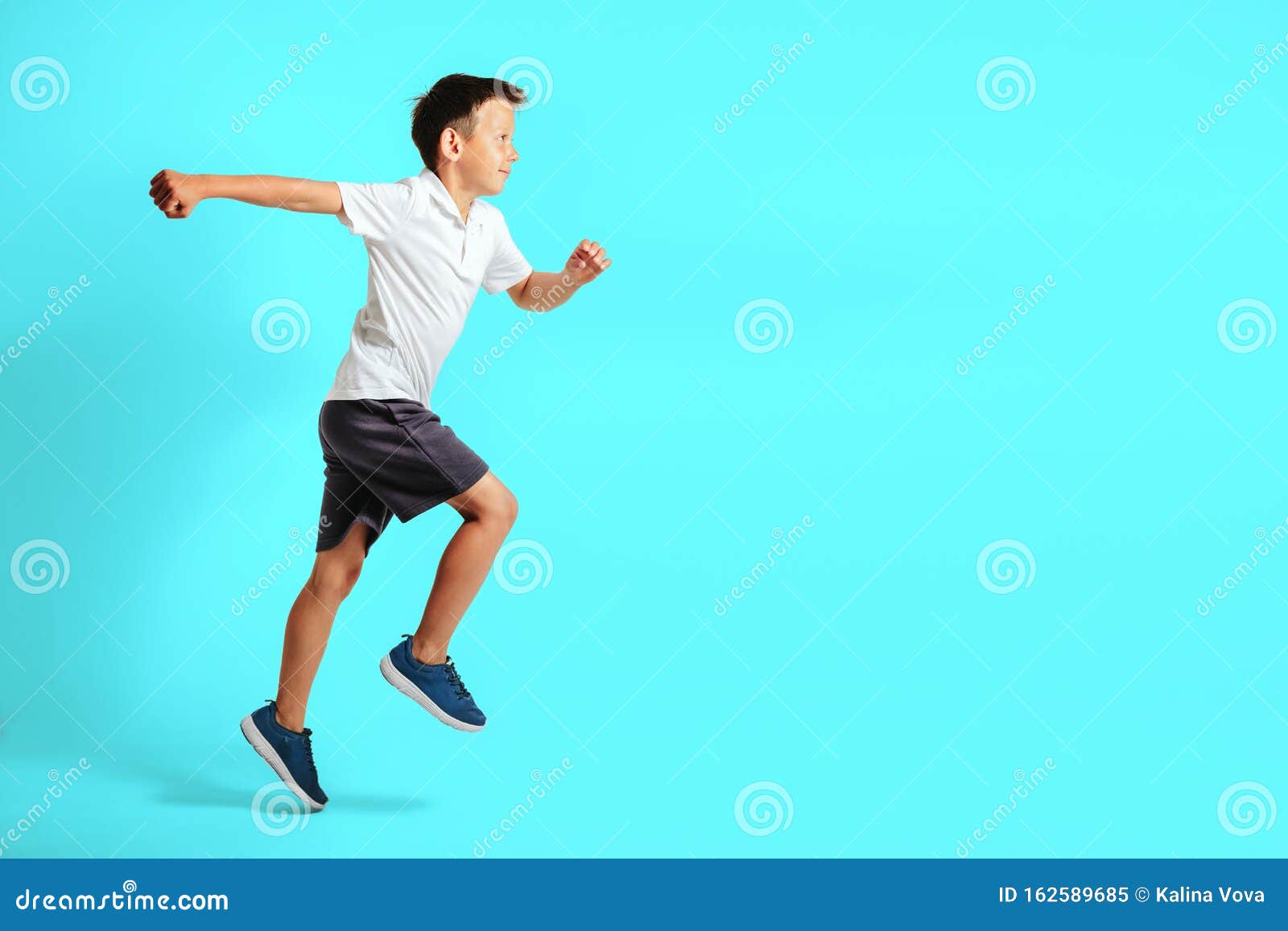 Guy is at the start to run stock image. Image of childhood - 162589685
