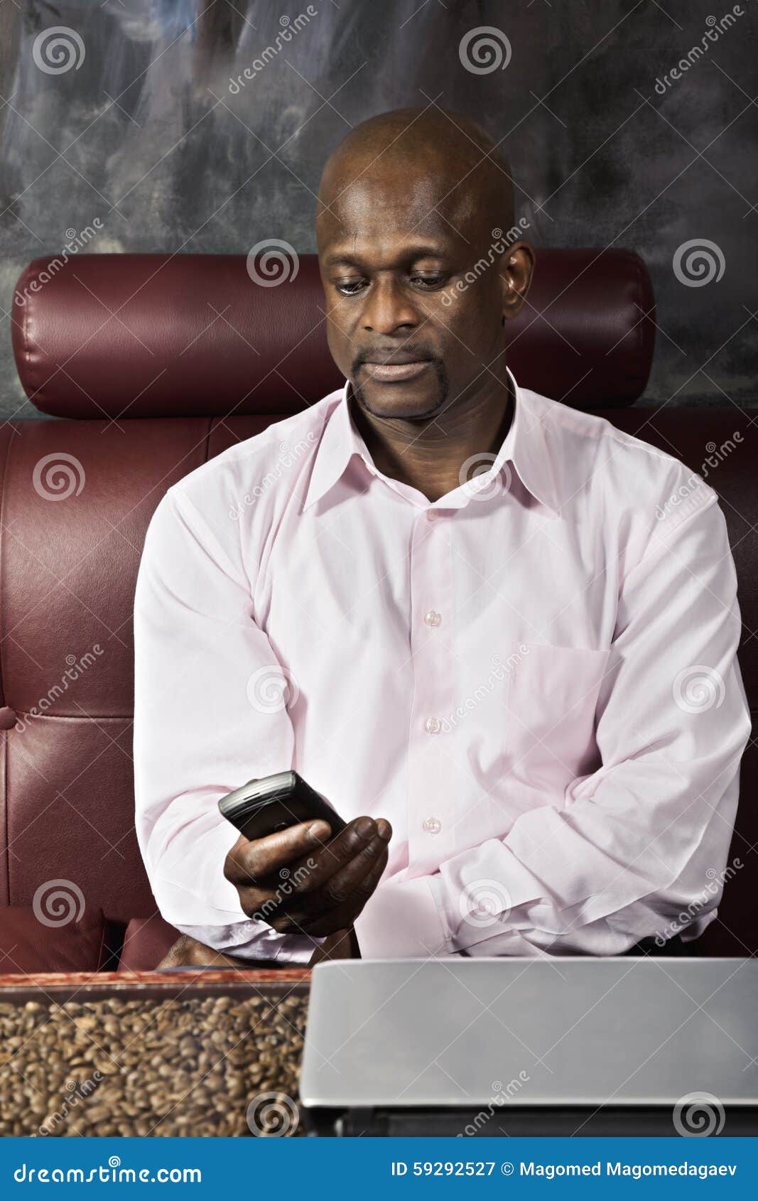 Guy texting stock image. Image of pink, middle, phone - 59292527