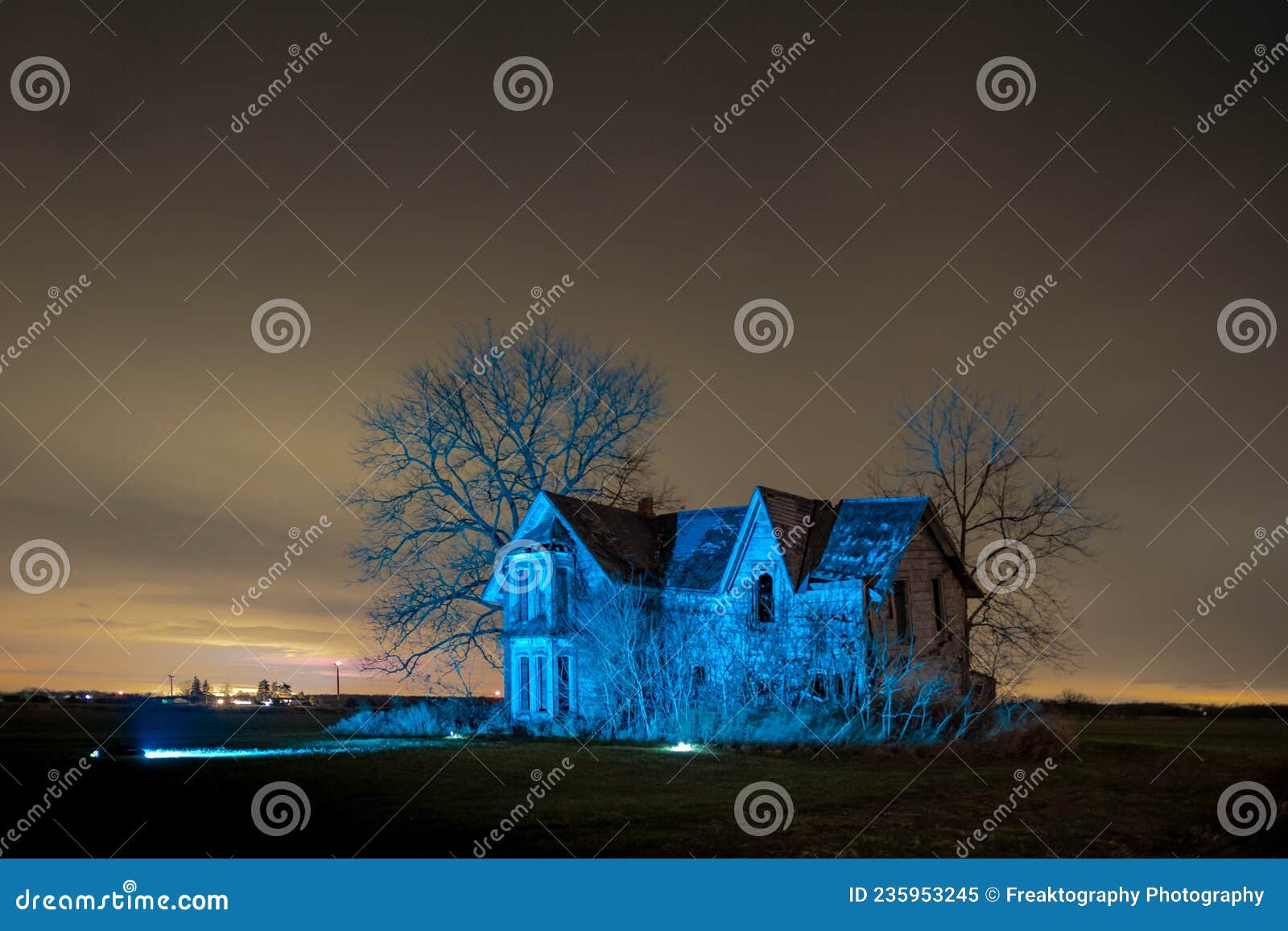 Guyitt House Canadas Most Photographed Abandoned House Abandoned House ...