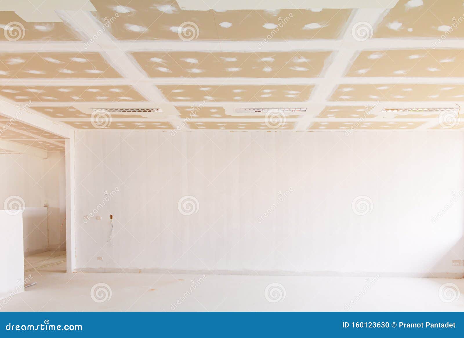 Gypsum Board Ceiling Structure and Plaster Mortar Wall Painted ...