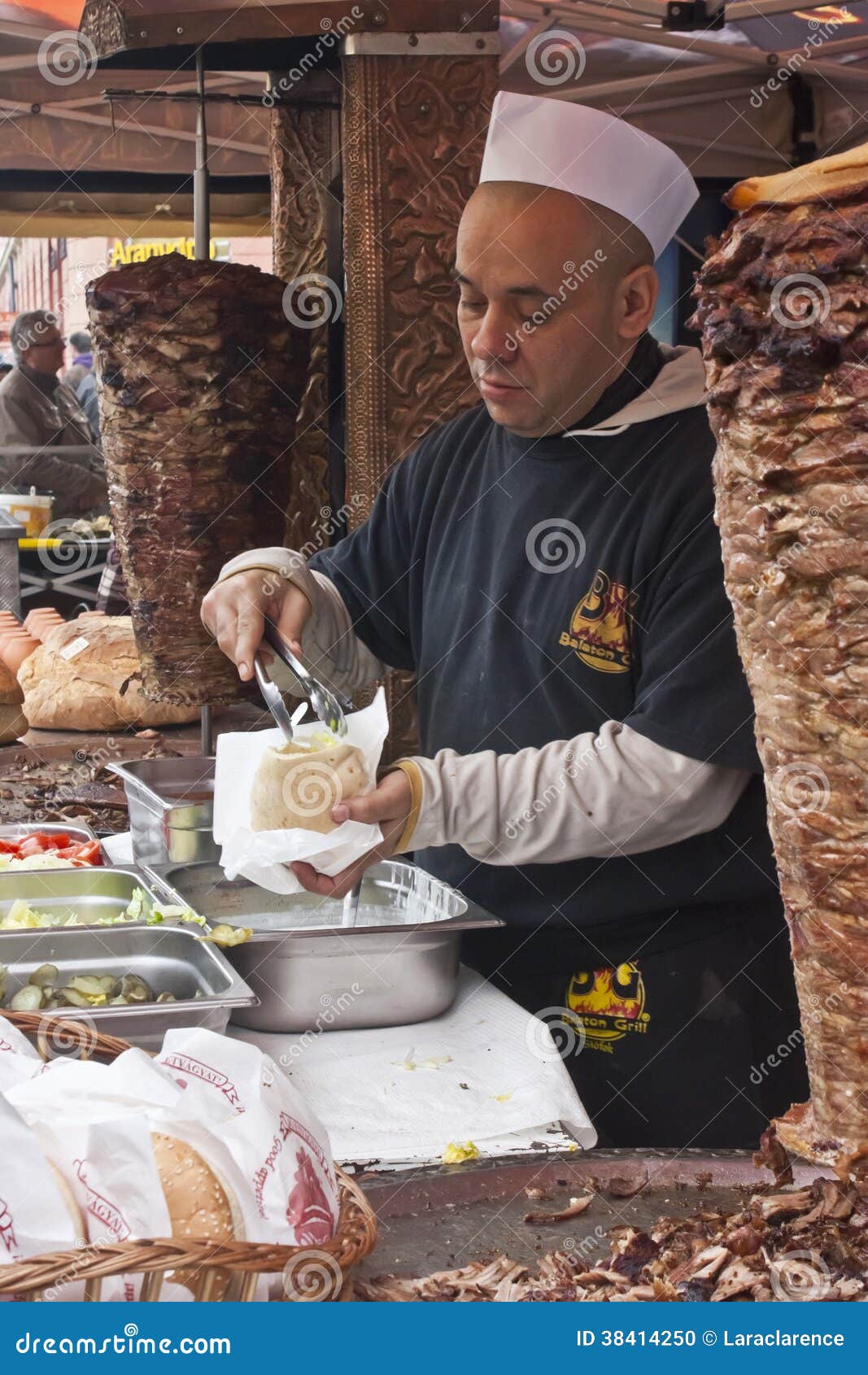 Gyros vendor editorial image. Image of canteen, people - 38414250