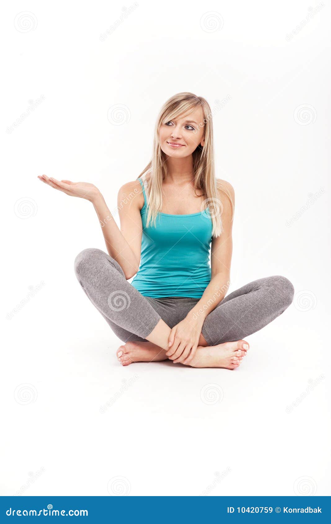 Härlig meditera kvinna fotografering för bildbyråer. Bild av person ...