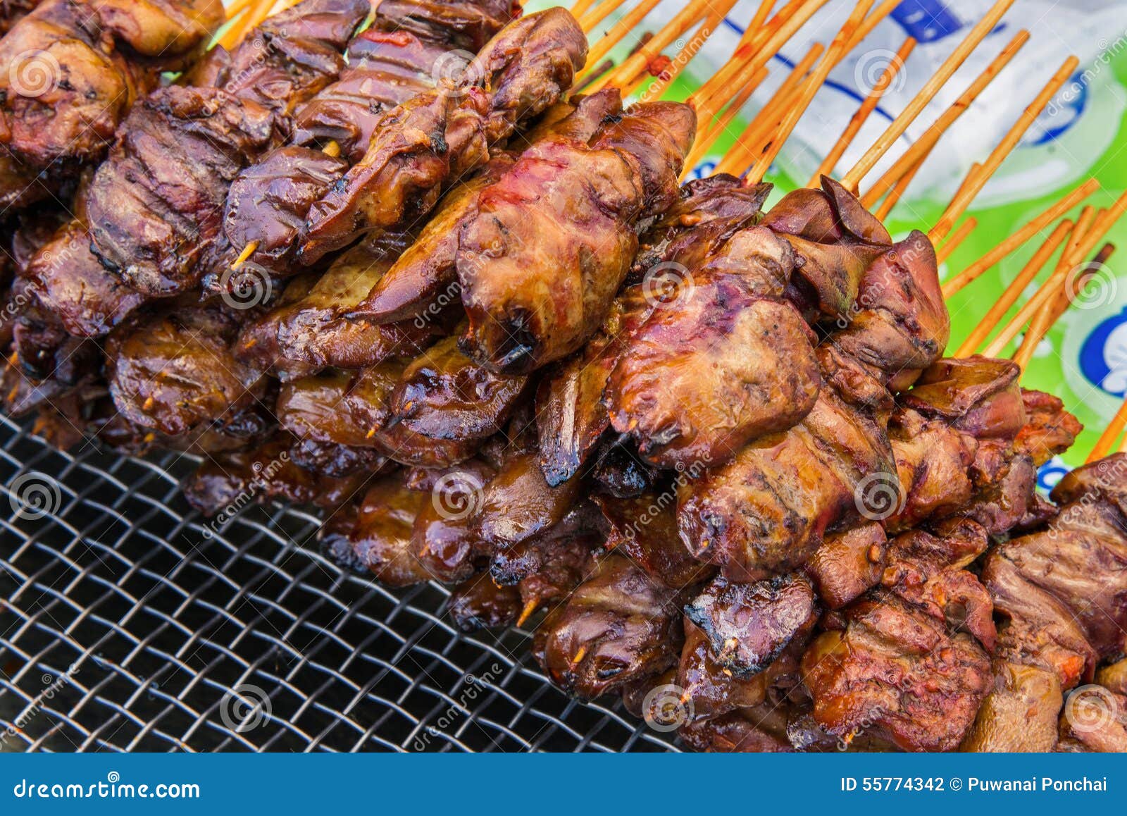 Hígado De Pollo Asado a La Parrilla Foto de archivo - Imagen de ...