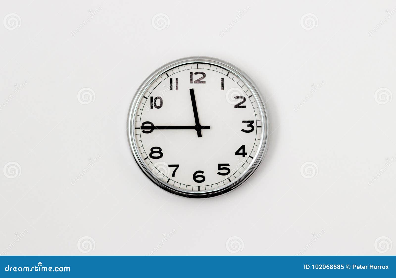11h45 d'horloge image stock. Image du visage, huit, cadran - 102068885