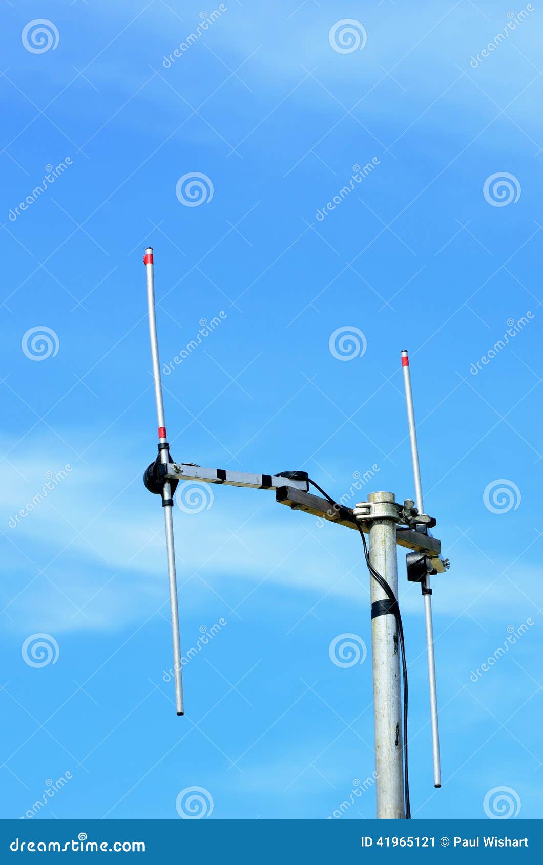 H shaped radio aerial stock image. Image of retro, signal - 41965121