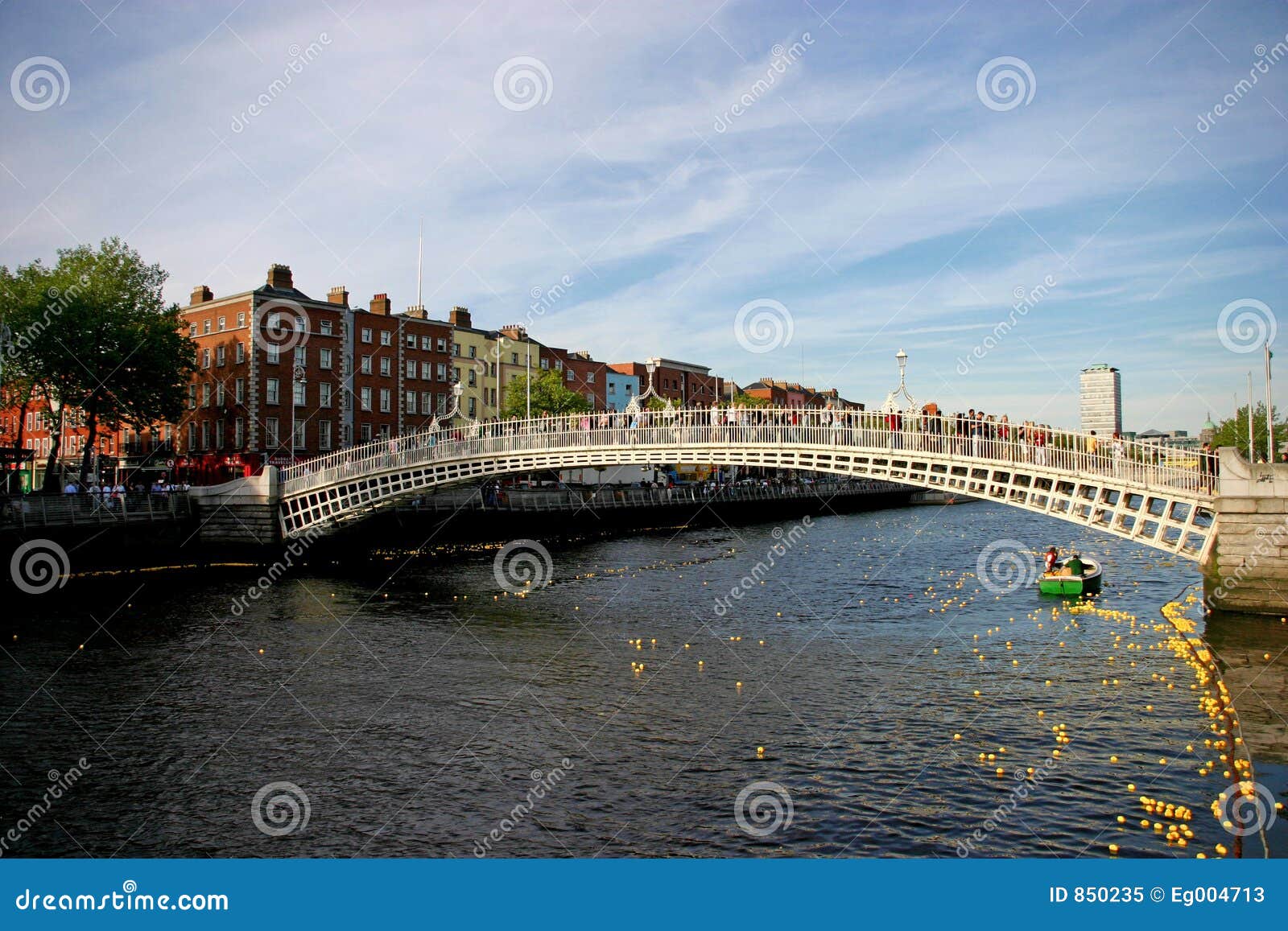 Ha penny Bridge, Dublin stock image. Image of hapenny, metalwork - 850235