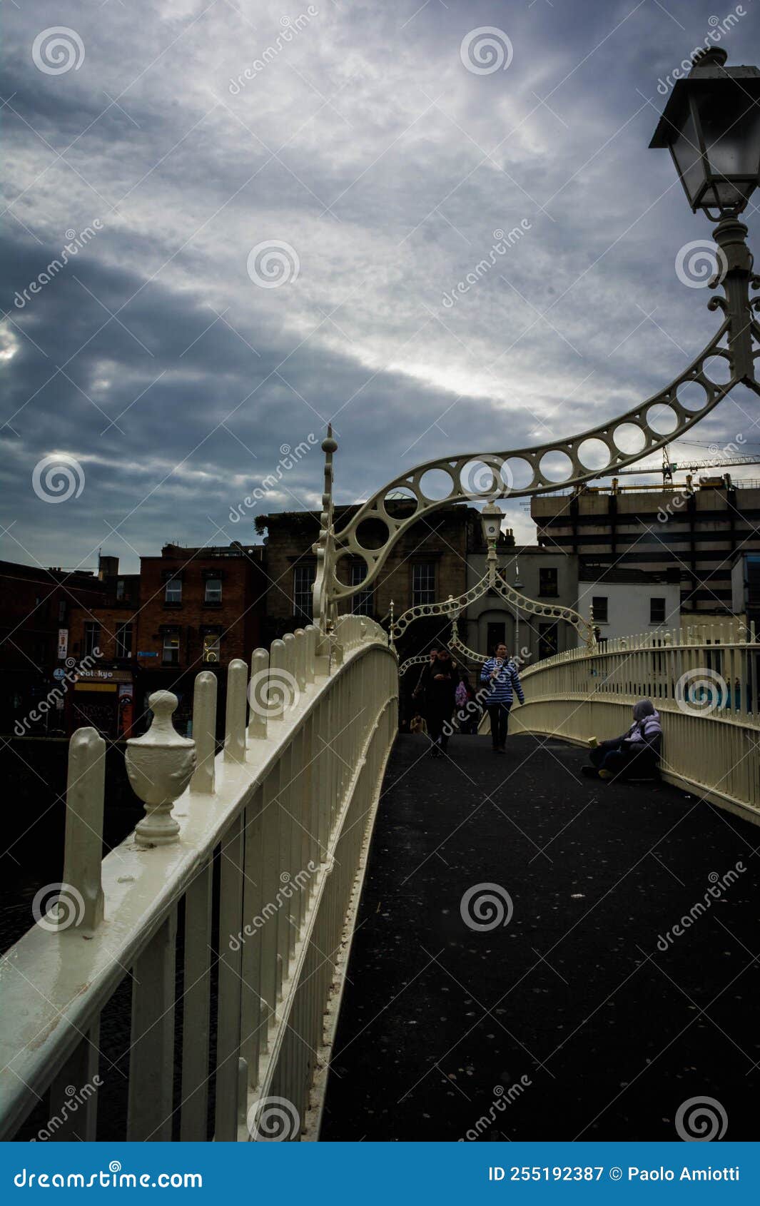 Ha` penny bridge in dublin editorial photography. Image of road - 255192387