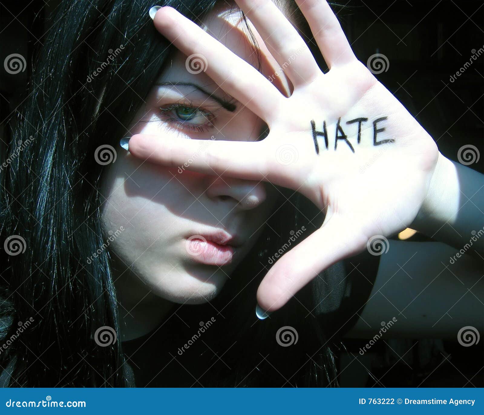 Haat stock foto. Image of dame, gedeprimeerd, verbaasd - 763222