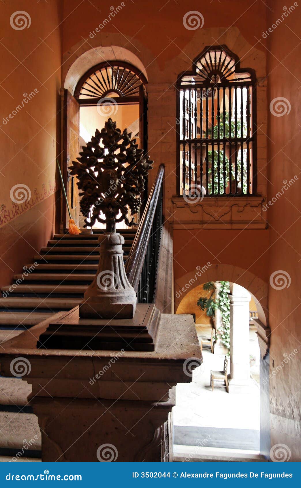 Hacienda Wood Tree Guanajuato Stock Photo - Image of frame, house: 3502044