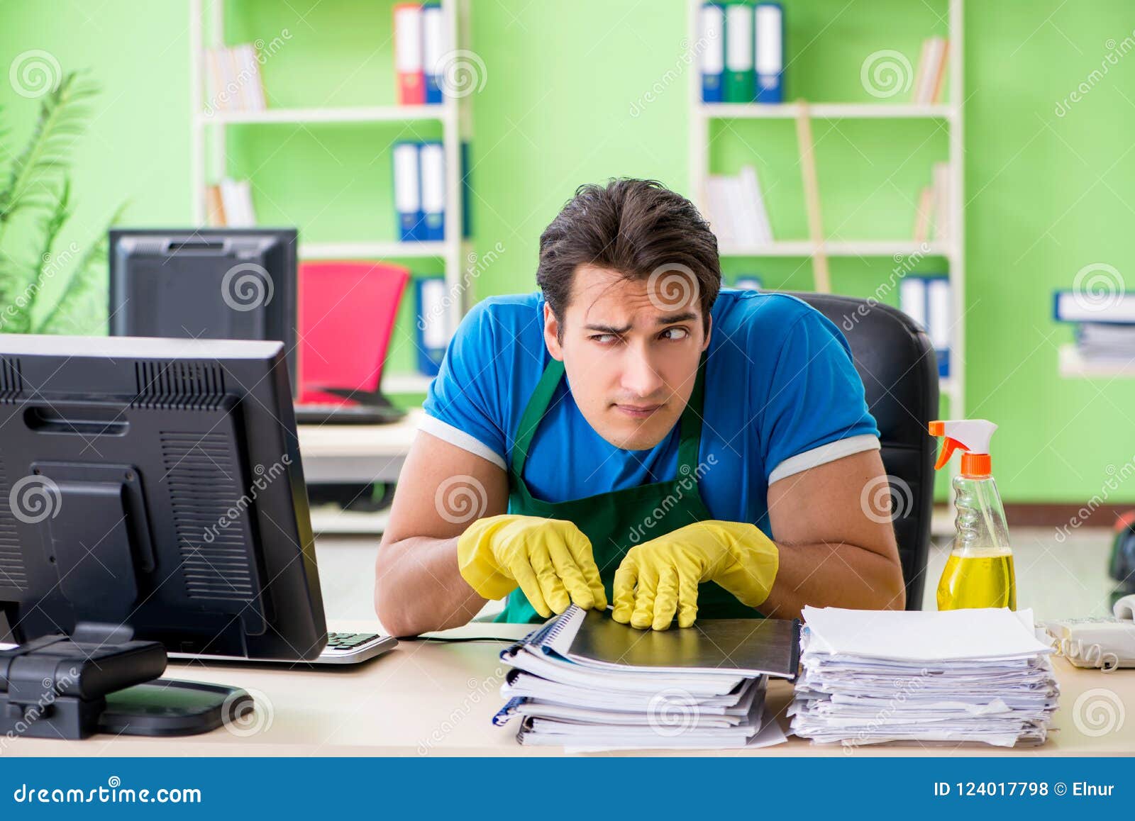 The Hacker Under Professional Cleaner Cover Stealing Personal Data ...