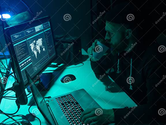 Hackers Breaking Server Using Multiple Computers and Infected Virus ...