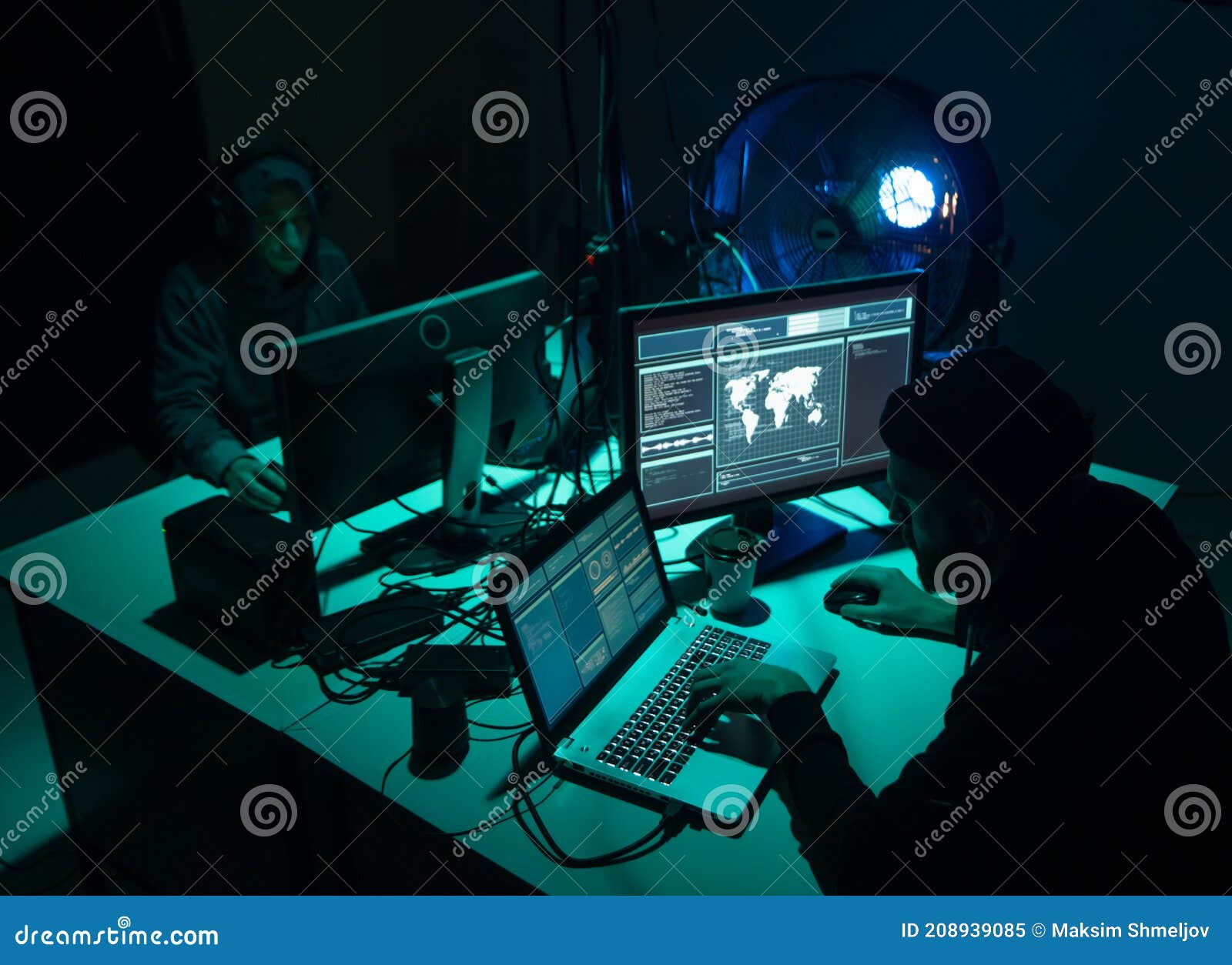 Hackers Breaking Server Using Multiple Computers and Infected Virus ...