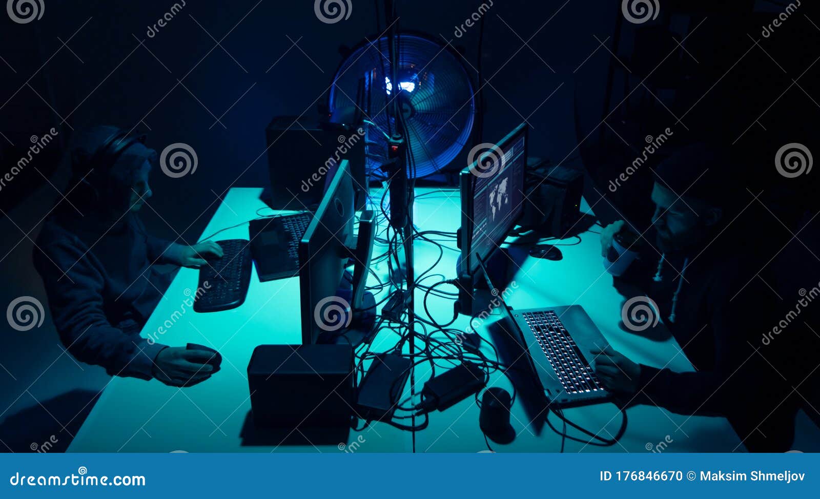 Hackers Breaking Server Using Multiple Computers and Infected Virus ...