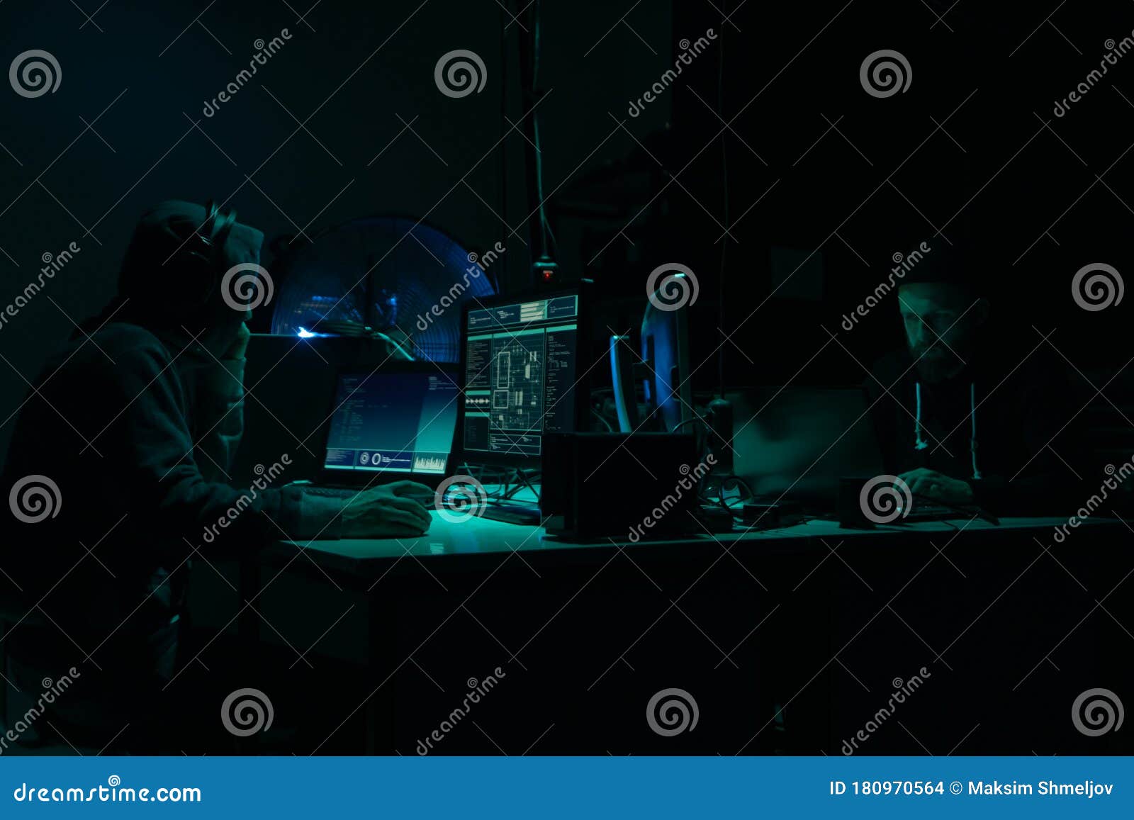 Hackers Breaking Server Using Multiple Computers and Infected Virus ...