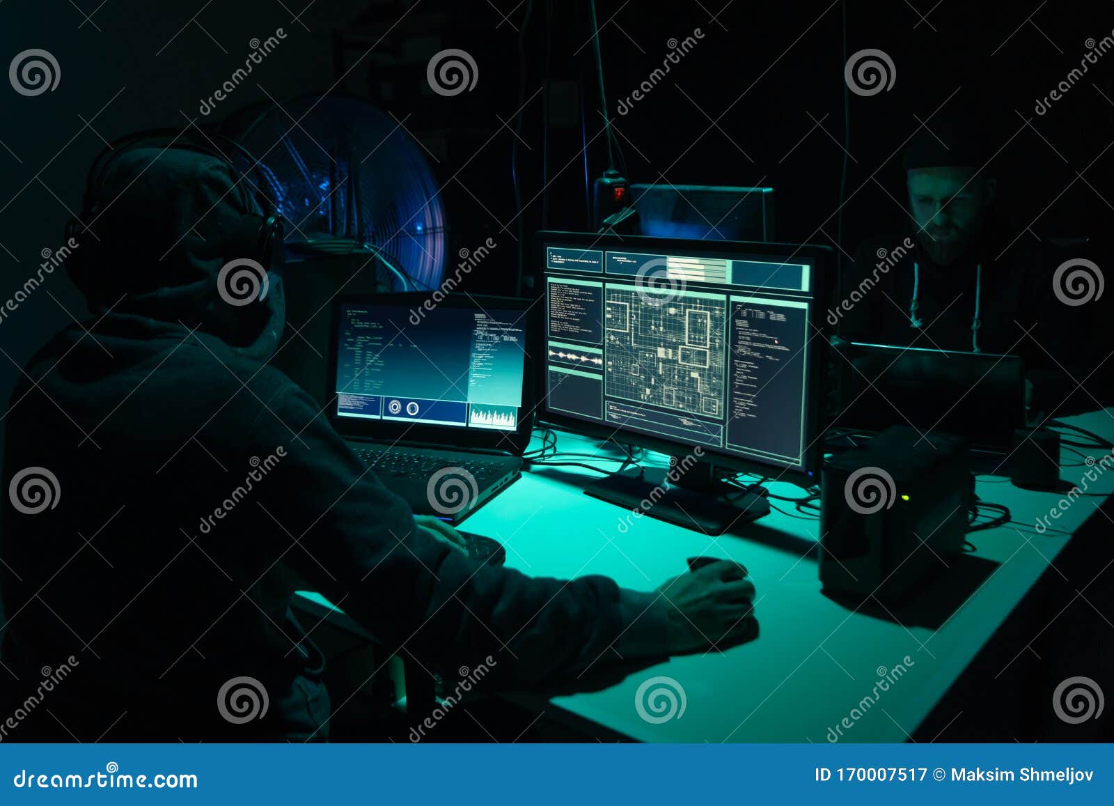 Hackers Making Cryptocurrency Fraud Using Virus Software and Computer ...