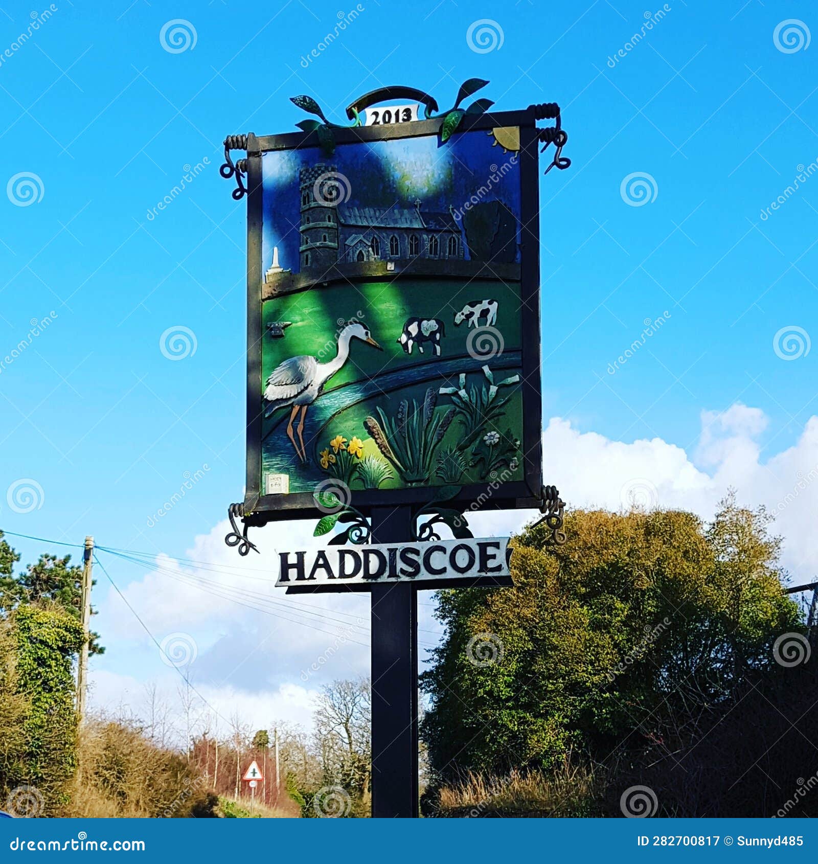 Haddiscoe Town Village Sign Editorial Photography - Image of sunny ...