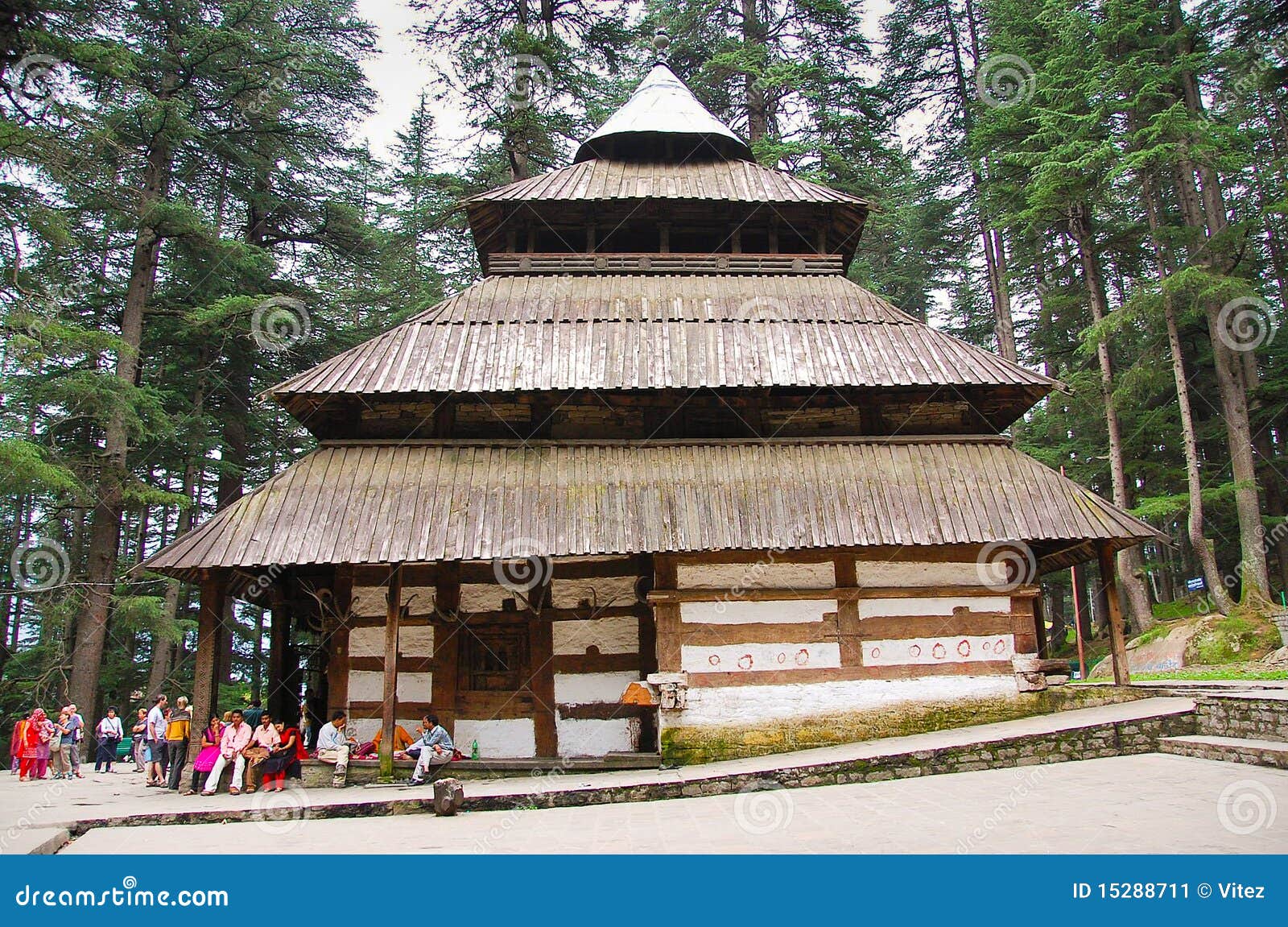 Hadimba Temple in Manali editorial photo. Image of footprint - 15288711