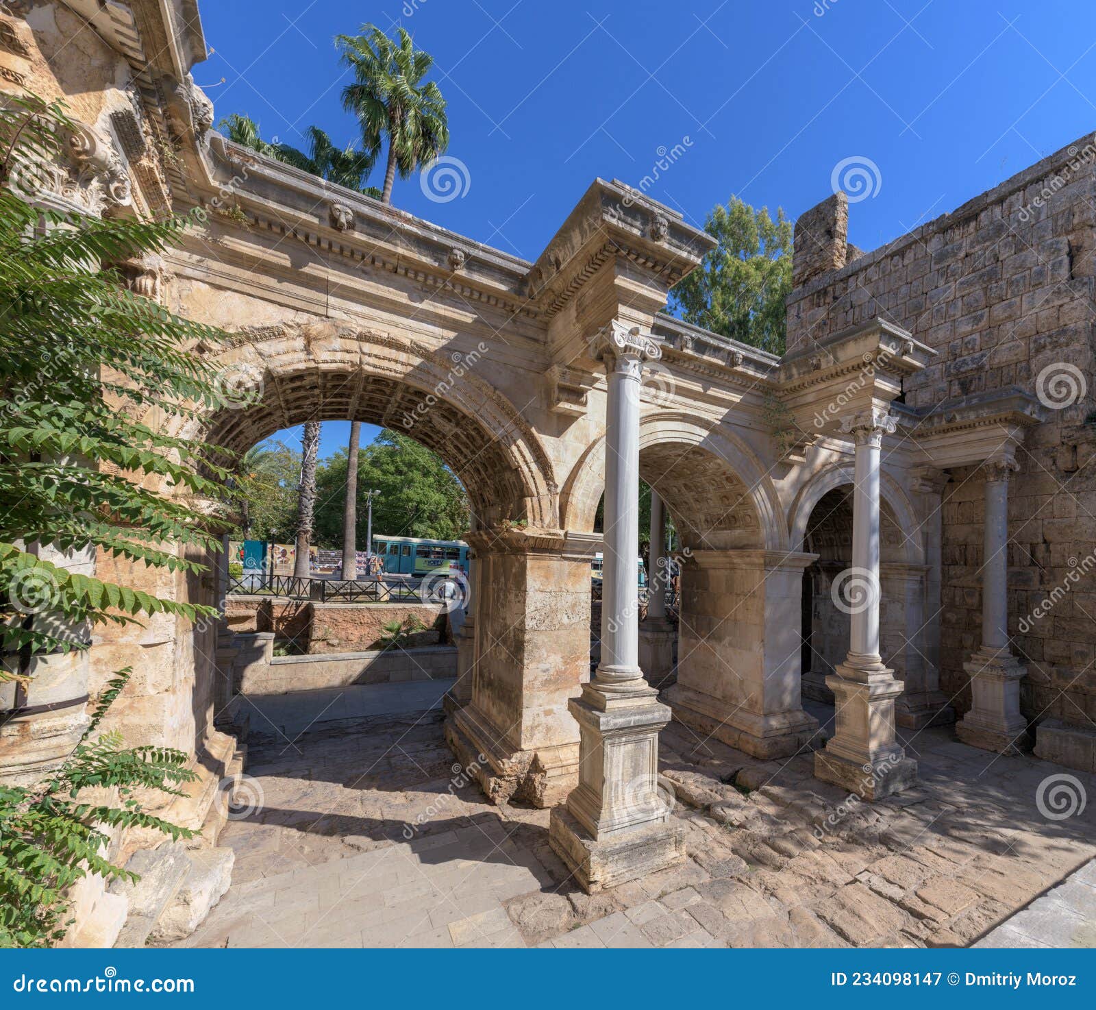 Hadrian Gate of Old Town Antalya Editorial Photography - Image of city ...