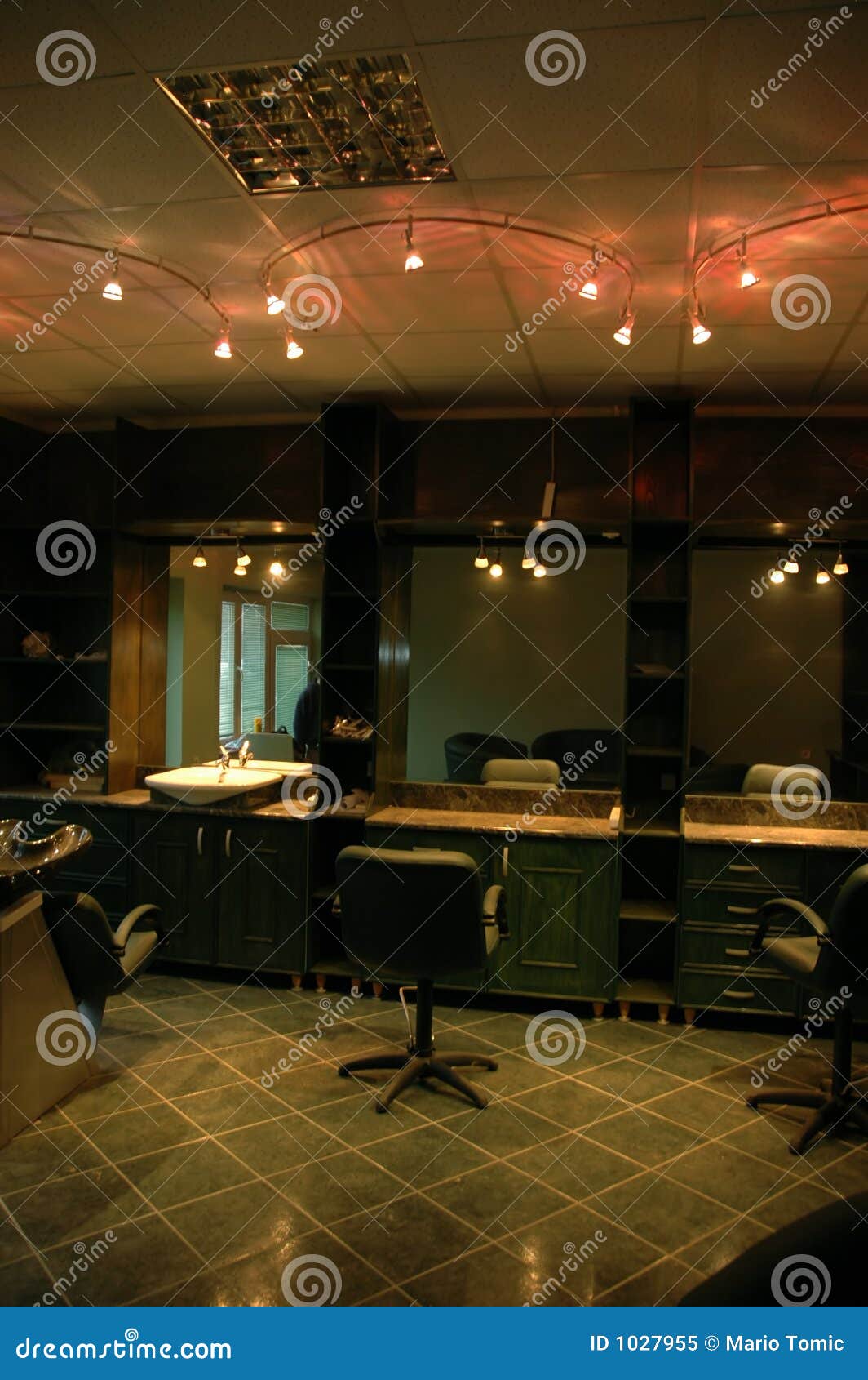 Hairdresser s studio stock image. Image of indoors, aesthetic - 1027955