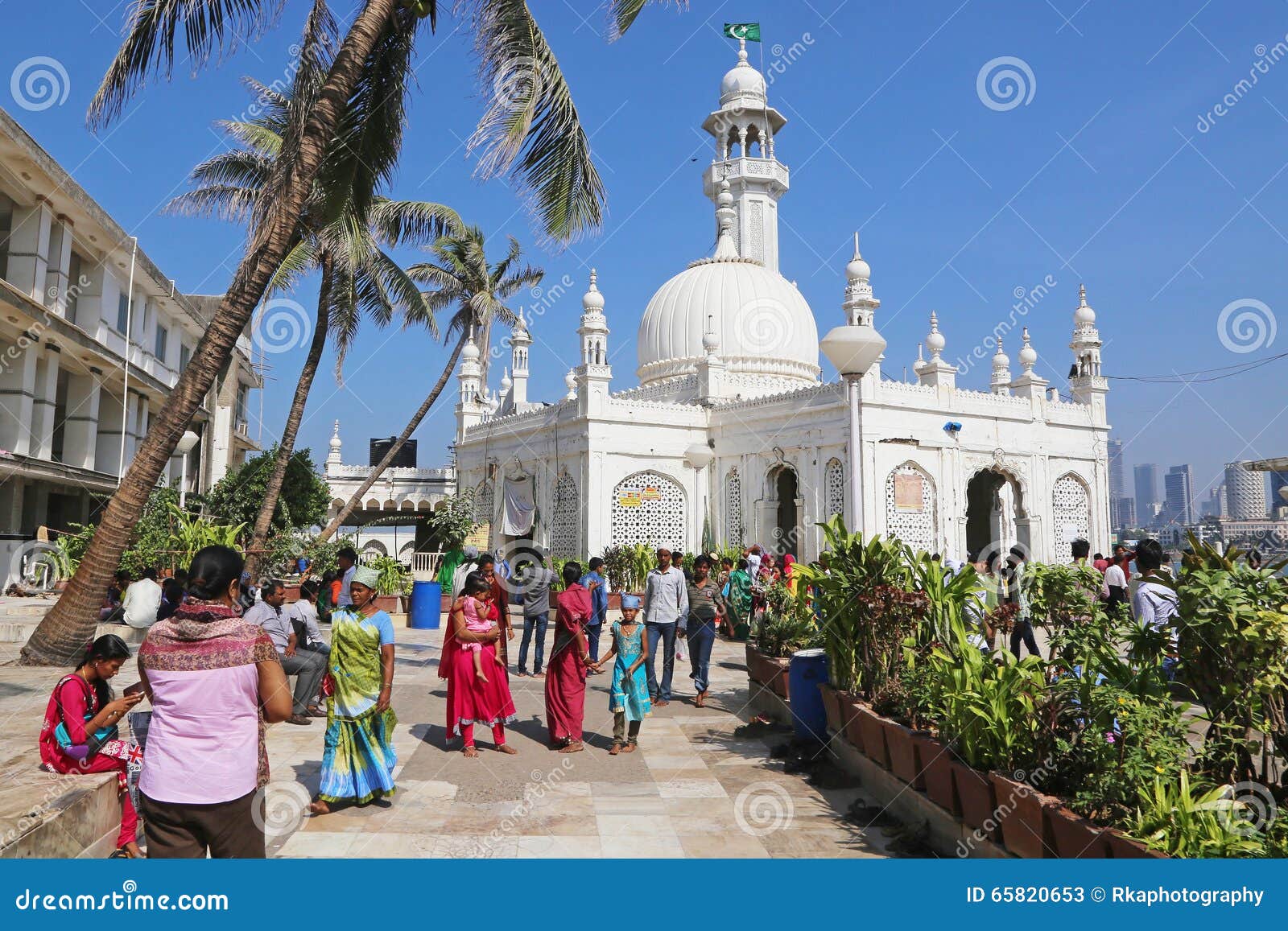 Haji Ali Mosque, Mumbai,India Editorial Stock Photo - Image of ...